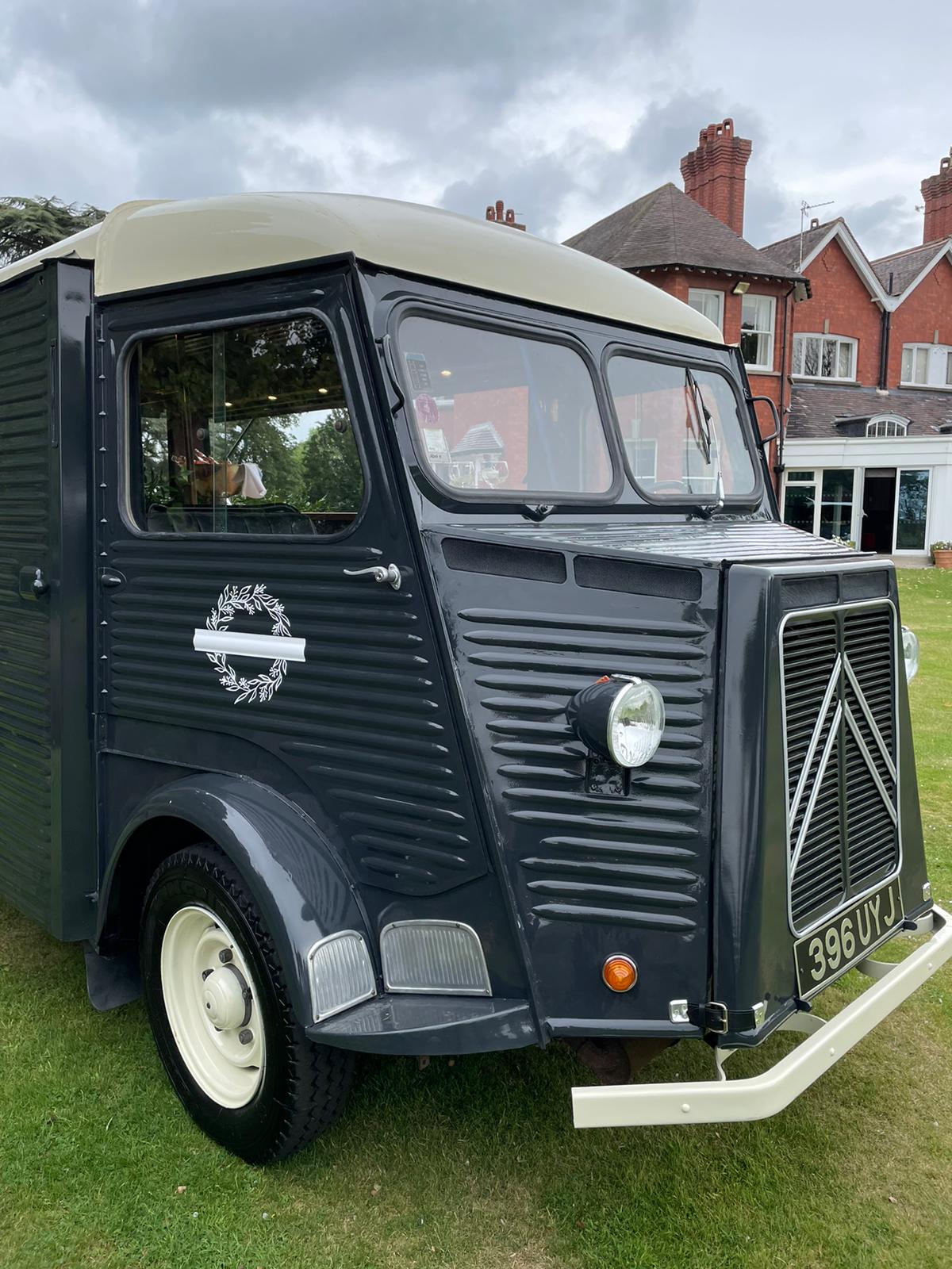 Lot 5 - 1955 Citroen H Van