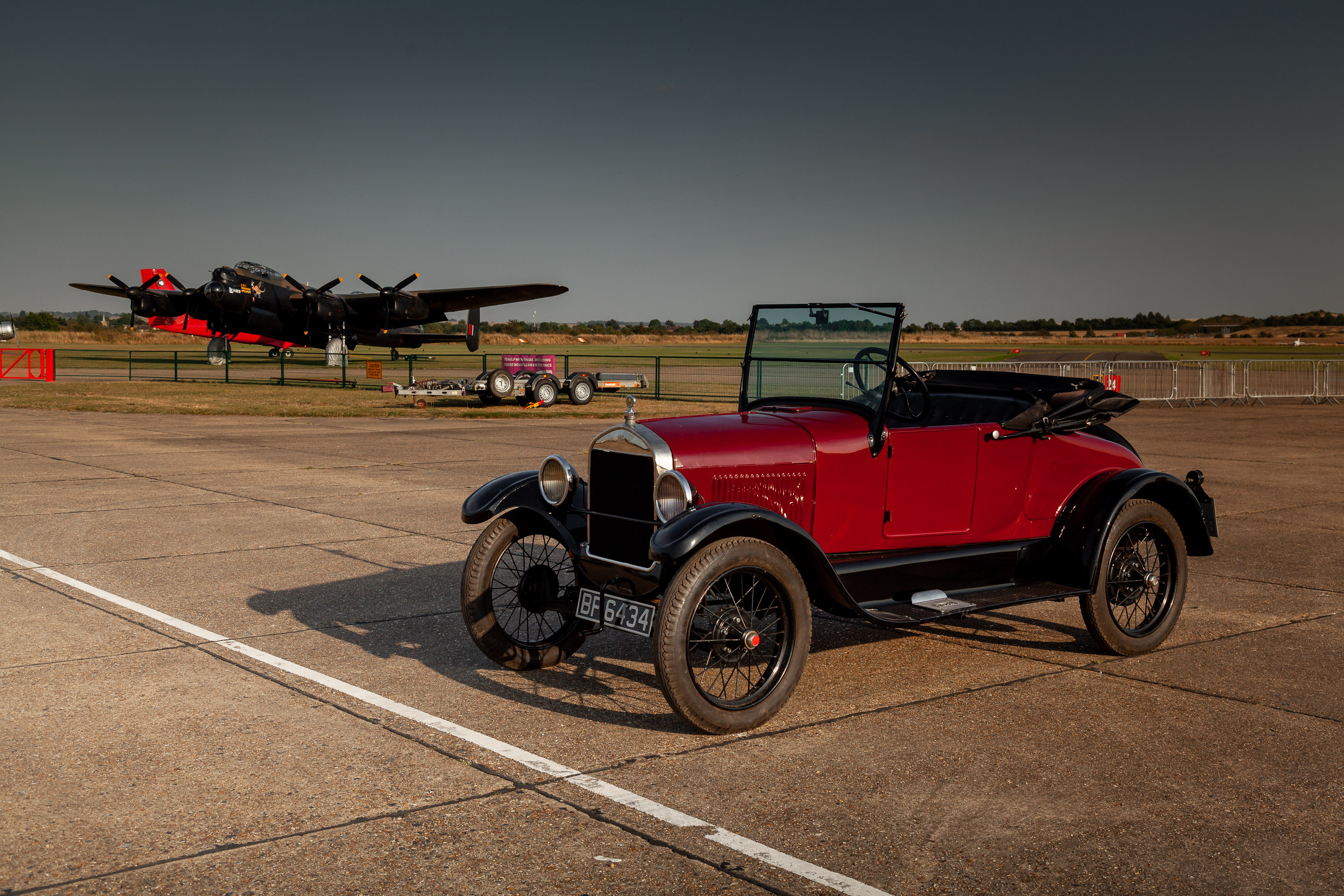 Lot 81 - 1927 Ford Model T 'Runabout'