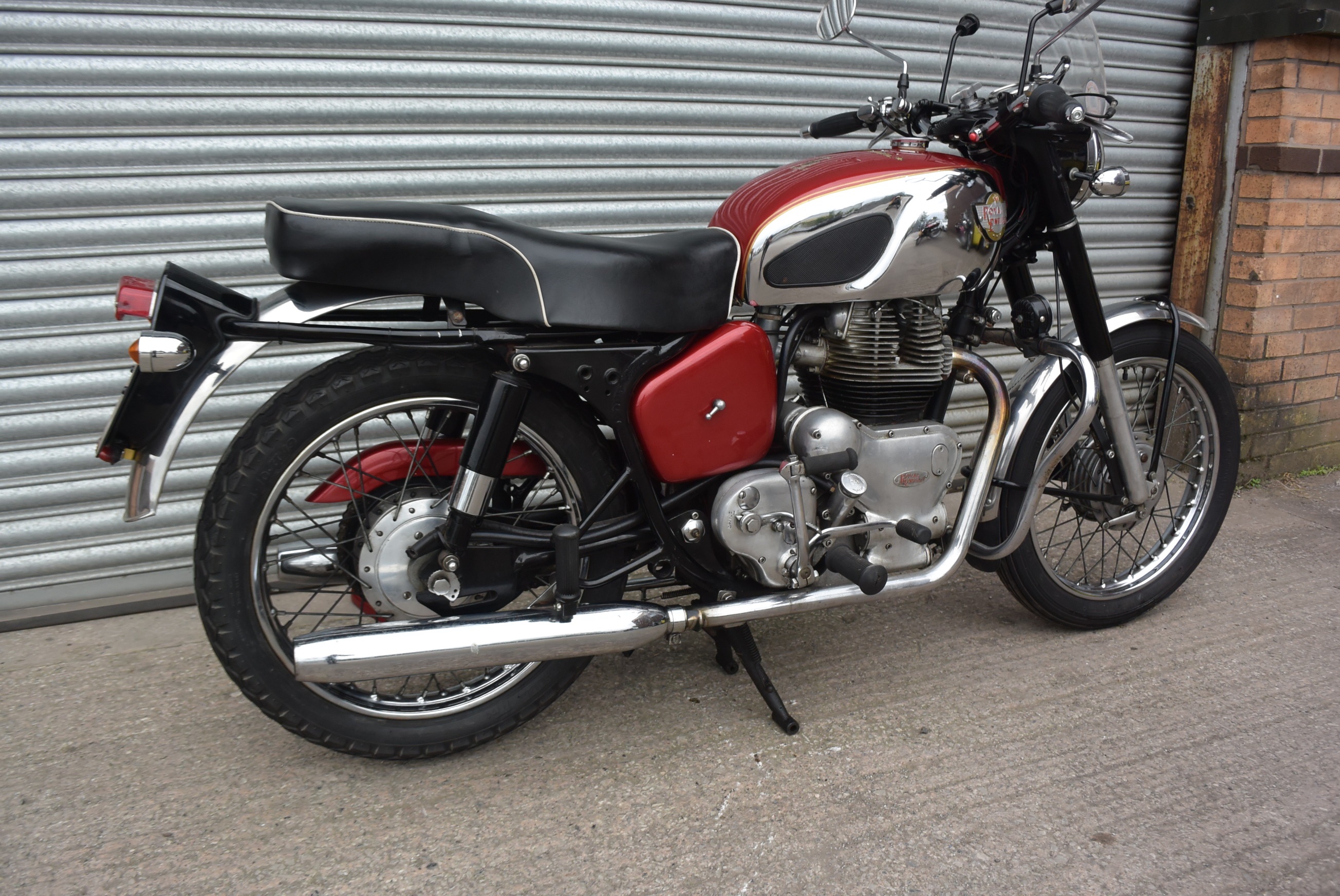 Lot 49 - 1960 Royal Enfield Constellation