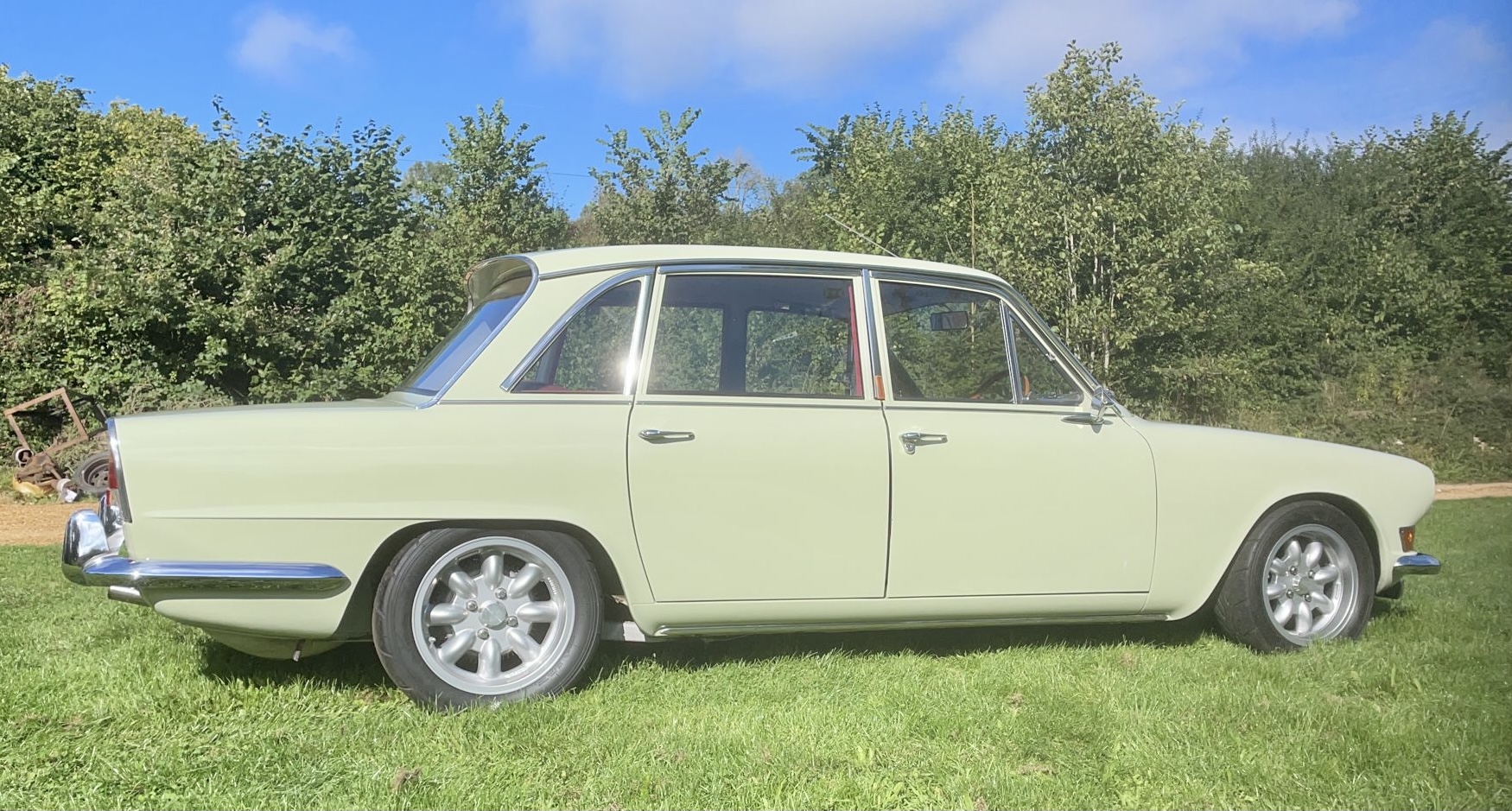Lot 72 - 1966 Triumph 2000 Saloon