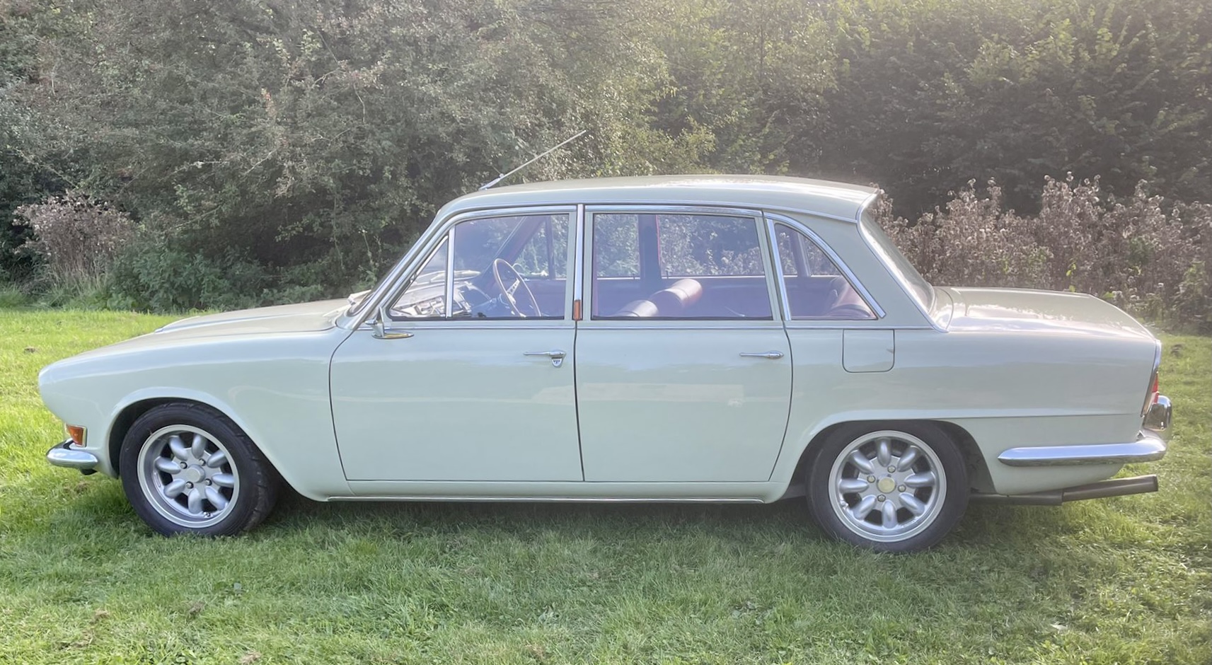 Lot 72 - 1966 Triumph 2000 Saloon