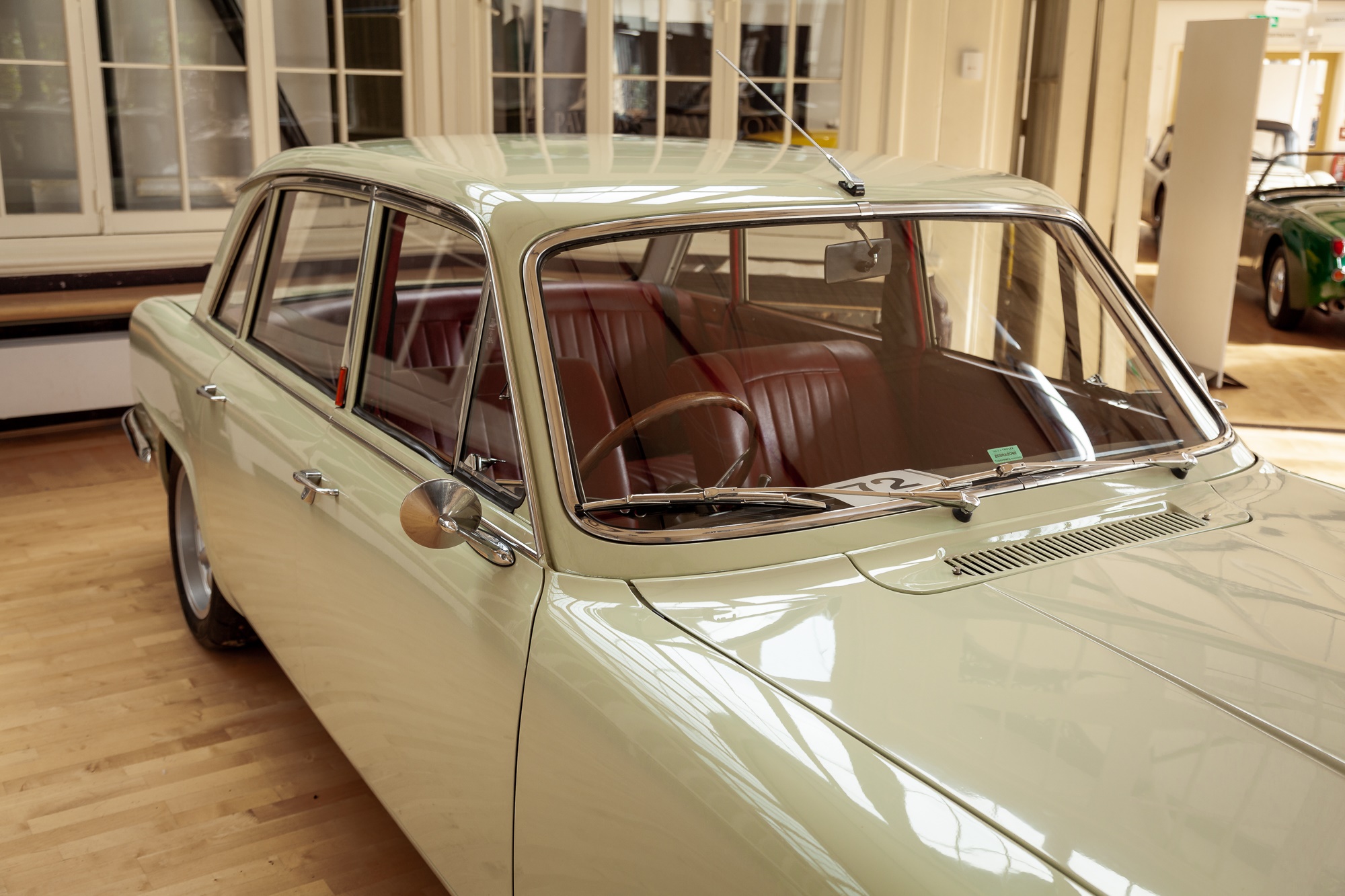 Lot 72 - 1966 Triumph 2000 Saloon