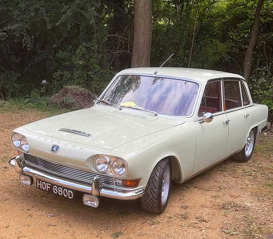 Lot 72 - 1966 Triumph 2000 Saloon