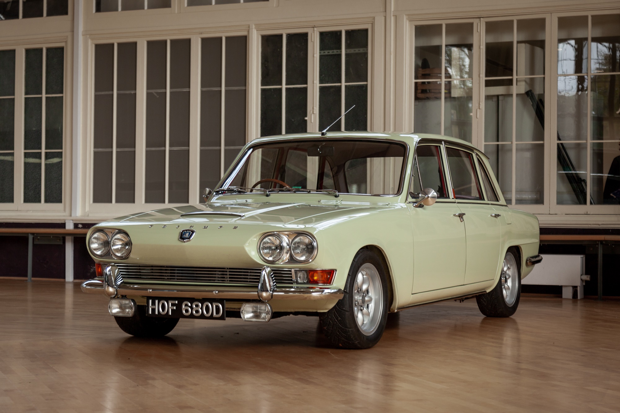 Lot 72 - 1966 Triumph 2000 Saloon