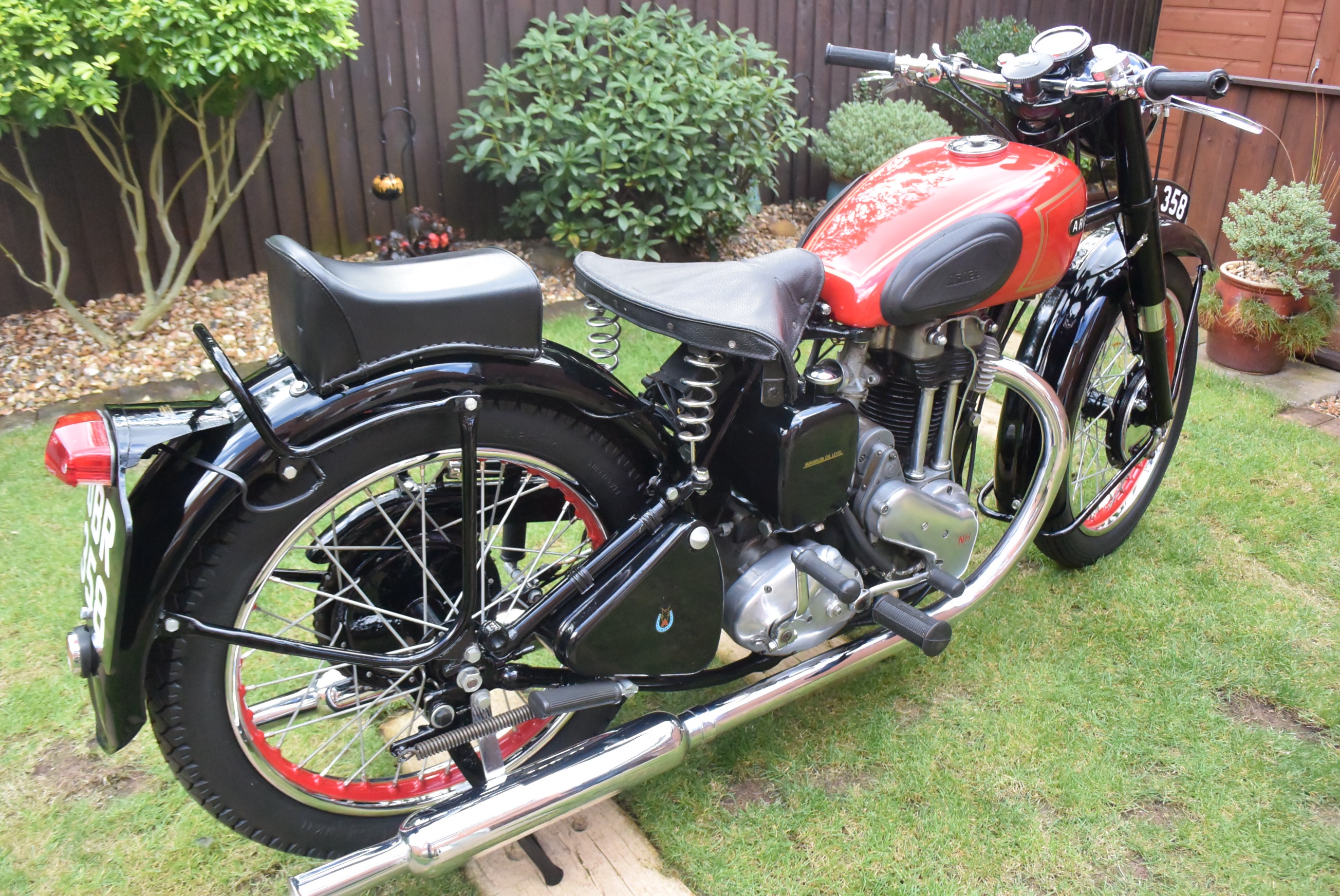 Lot 28 - 1953 Ariel Red Hunter