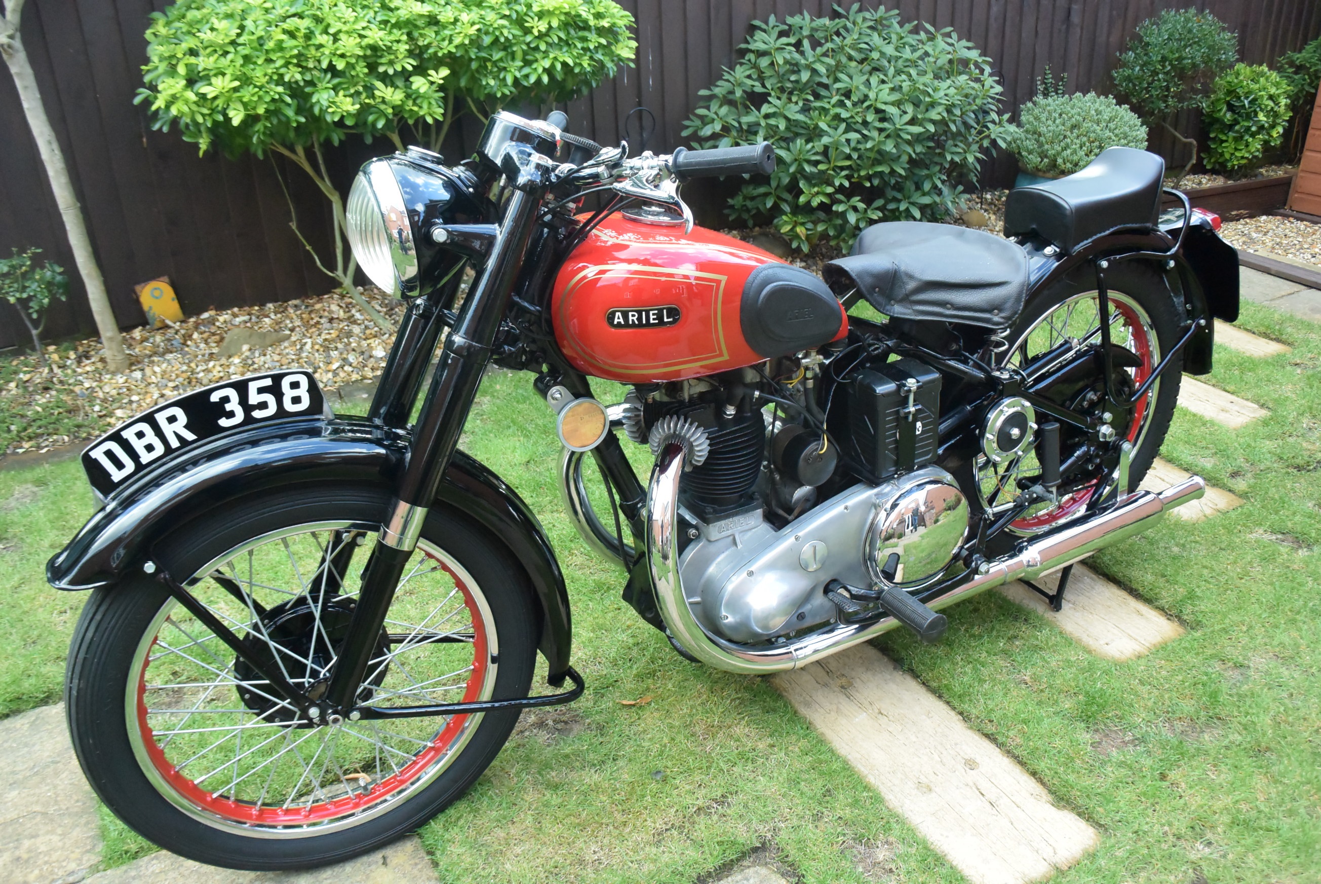 Lot 28 - 1953 Ariel Red Hunter