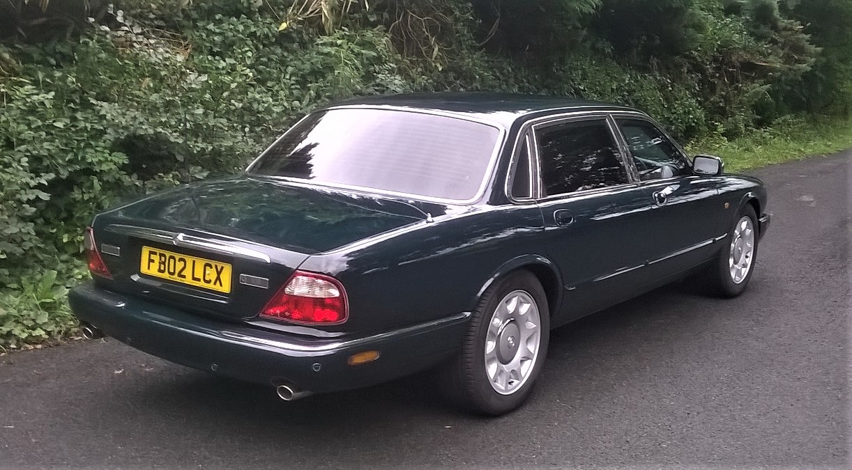 Lot 61 - 2002 Jaguar XJ8 Jankel Armoured