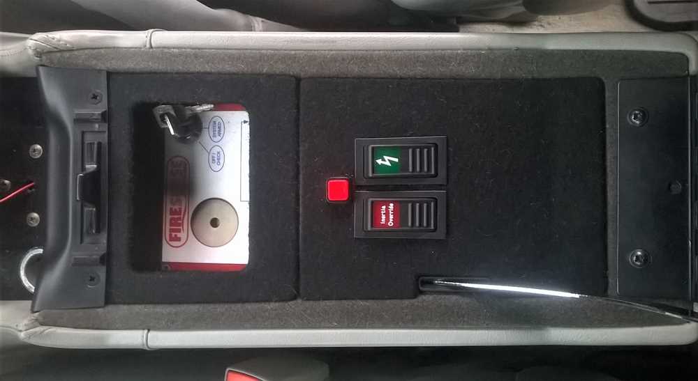 Lot 61 - 2002 Jaguar XJ8 Jankel Armoured