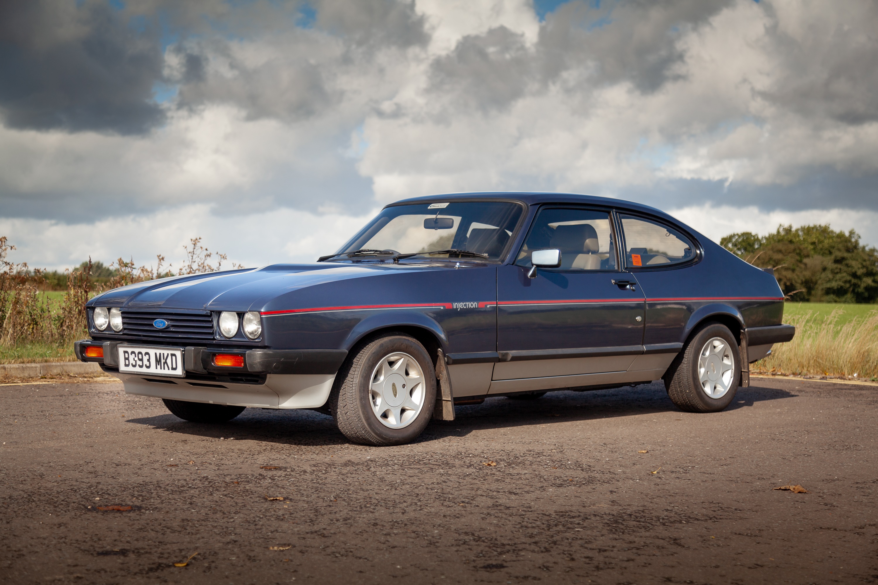 Lot 46 - 1985 Ford Capri 2.8i Special