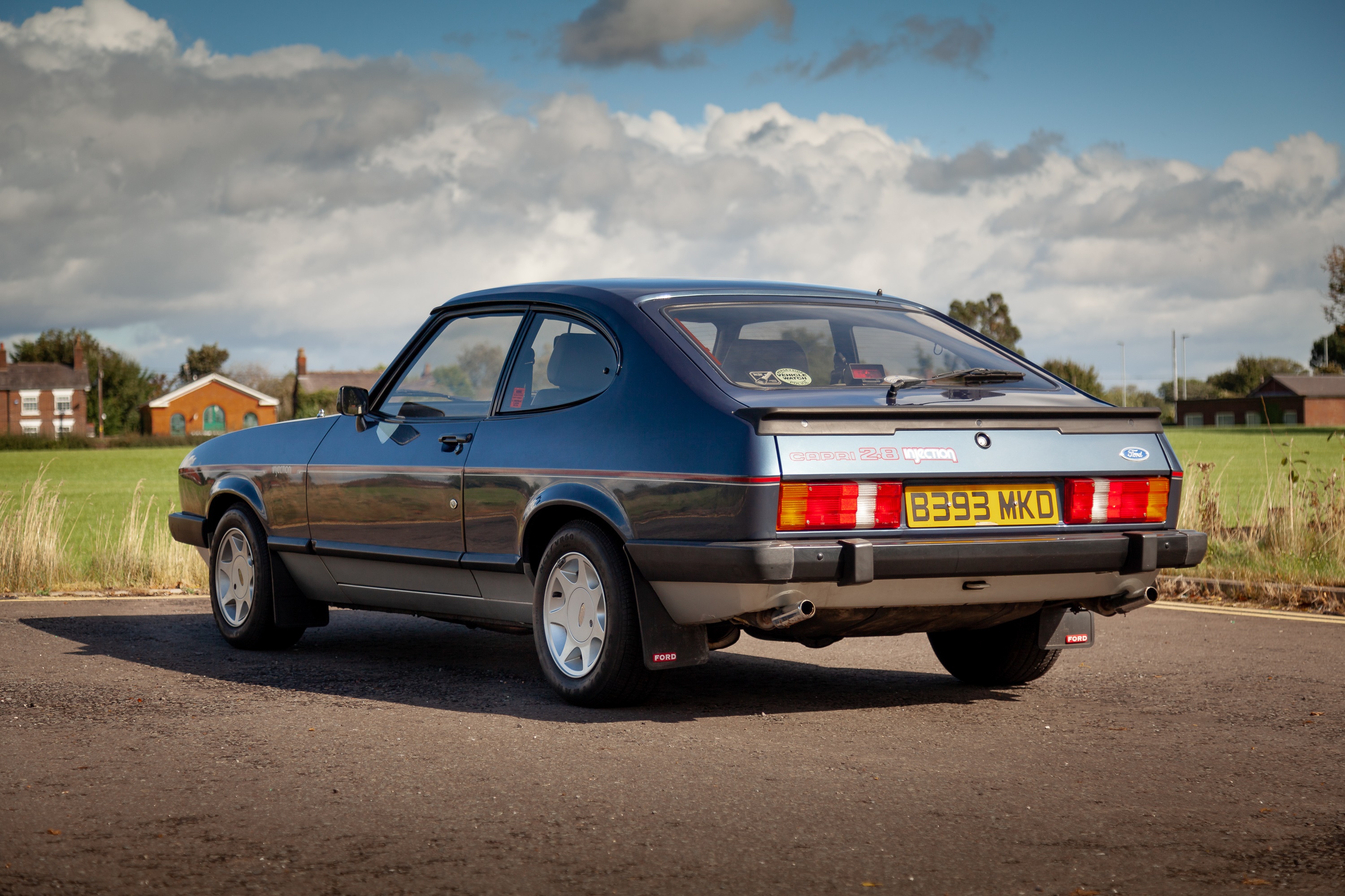 Lot 46 - 1985 Ford Capri 2.8i Special