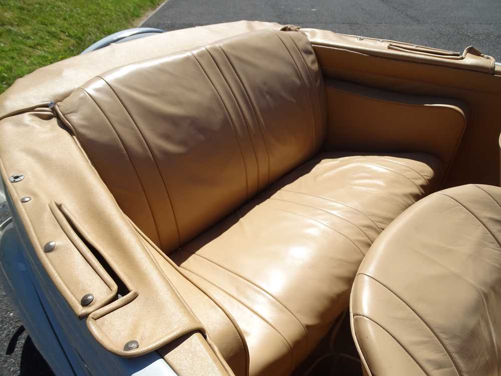 Lot 48 - 1936 Ford 10 Model CX De Luxe Touring