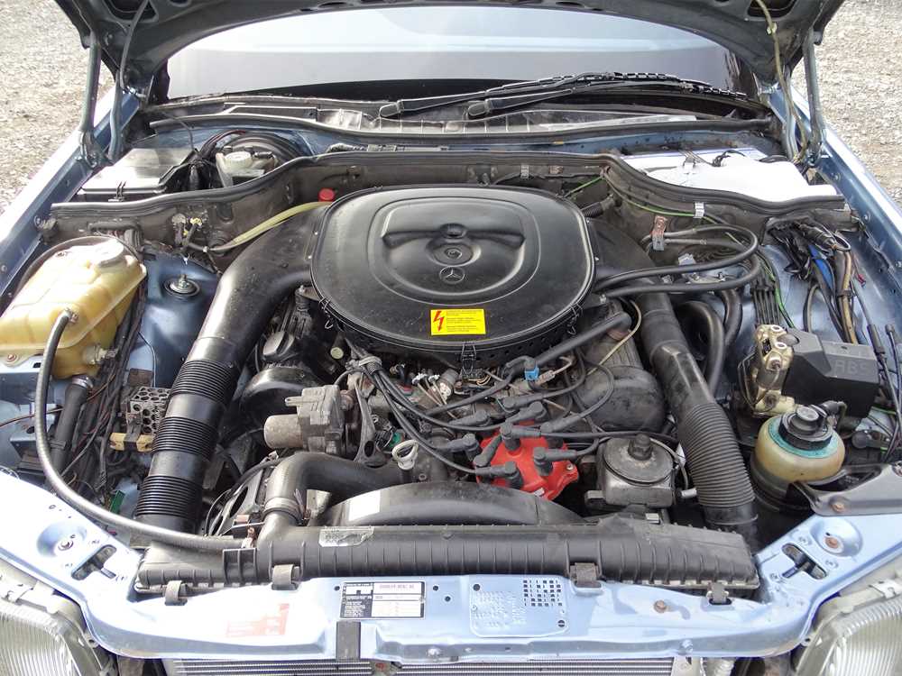 Lot 68 - 1986 Mercedes-Benz 560 SEL