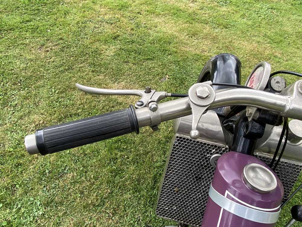 Lot 106 - 1928 Scott Super Squirrel