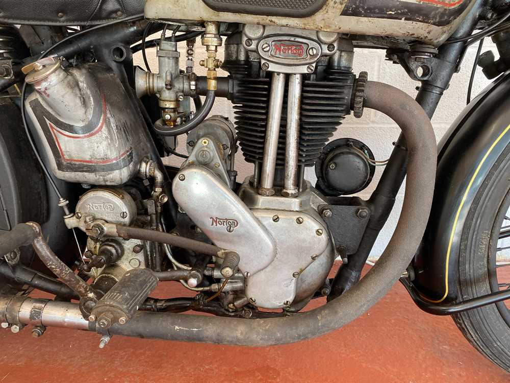 Lot 18 - 1946 Norton Model 18