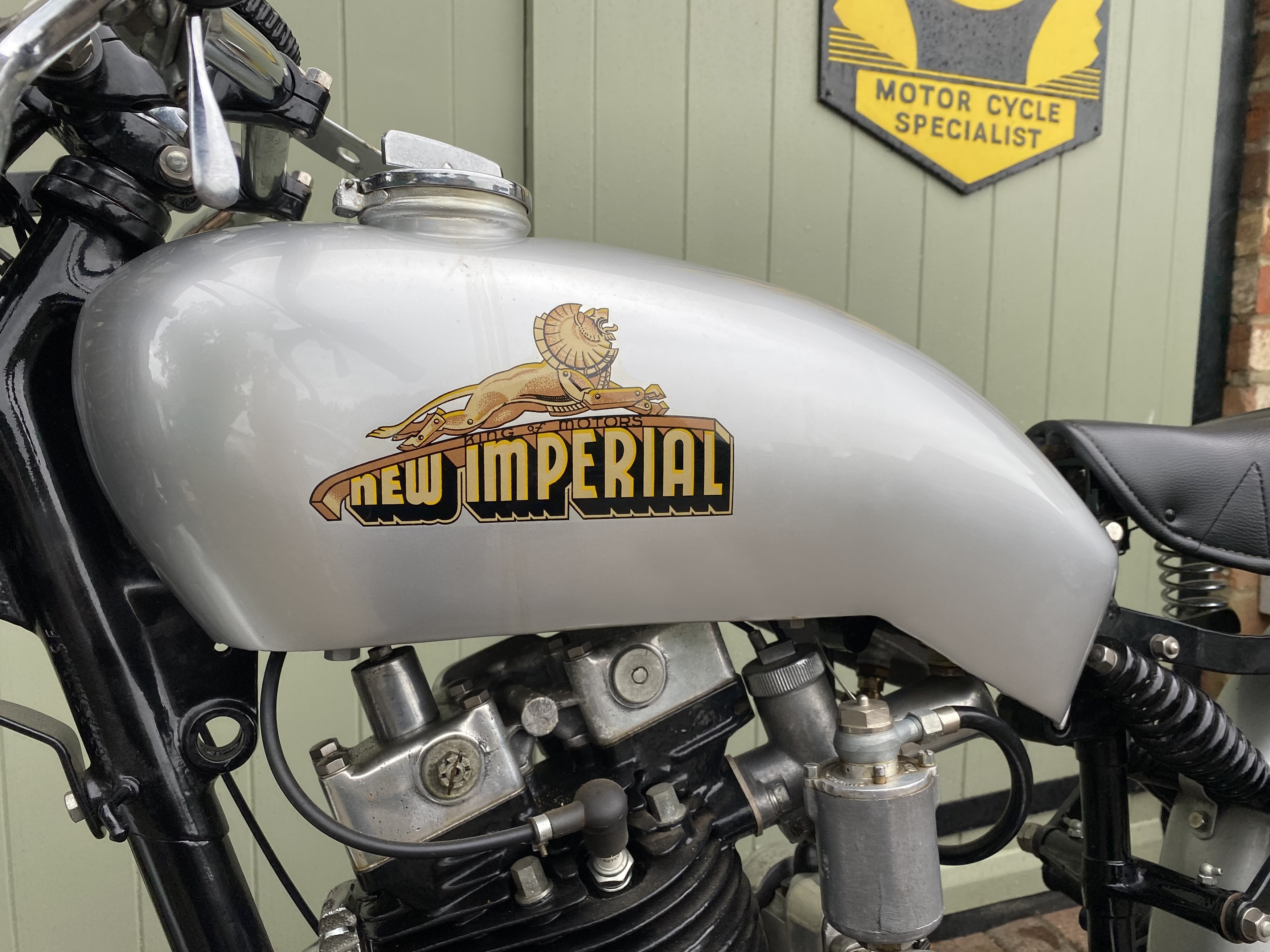 Lot 155 - 1937 New Imperial Model 46