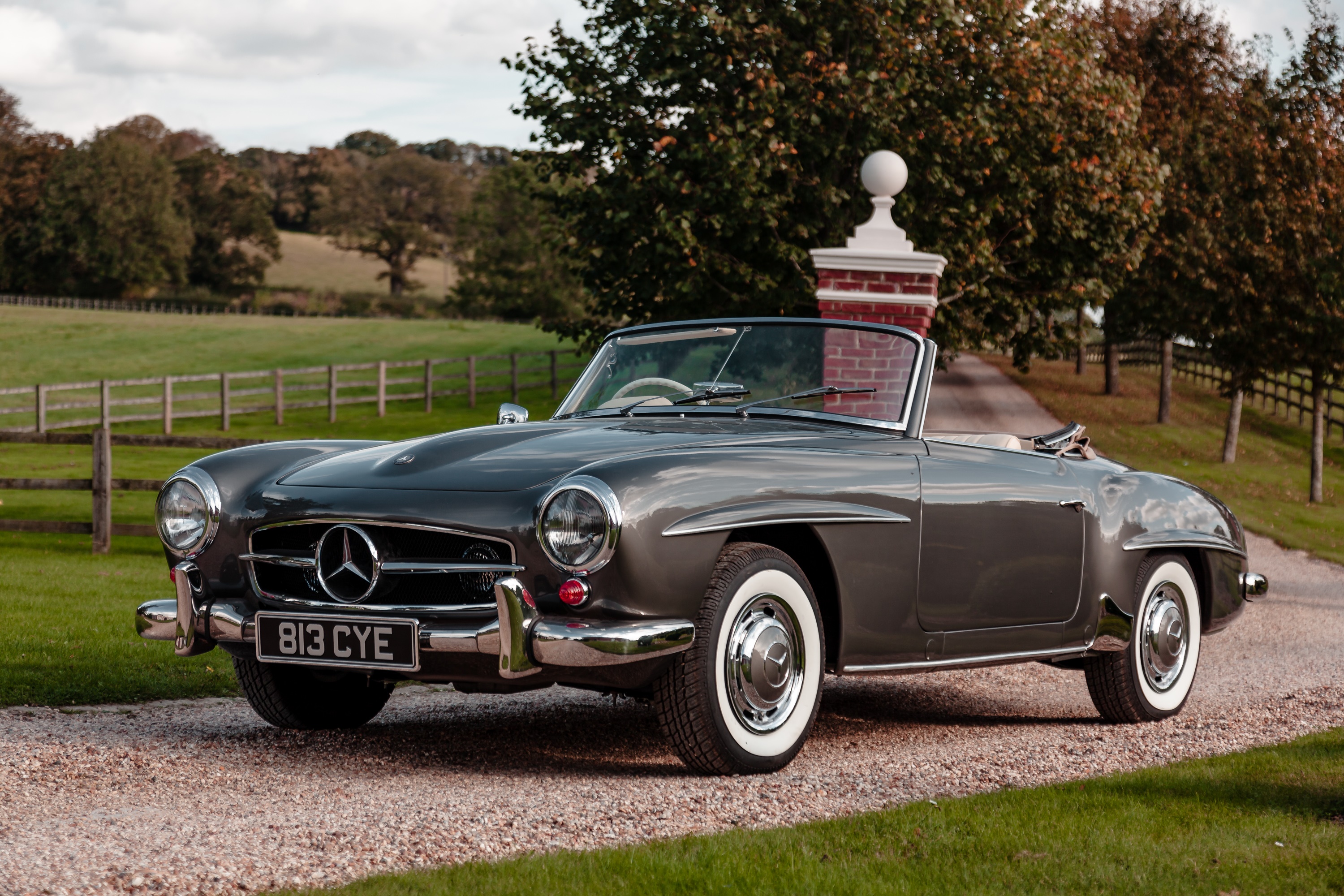 Lot 71 - 1957 Mercedes-Benz 190SL