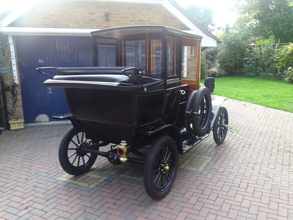 Lot 76 - 1909 Ford Model T Town Car