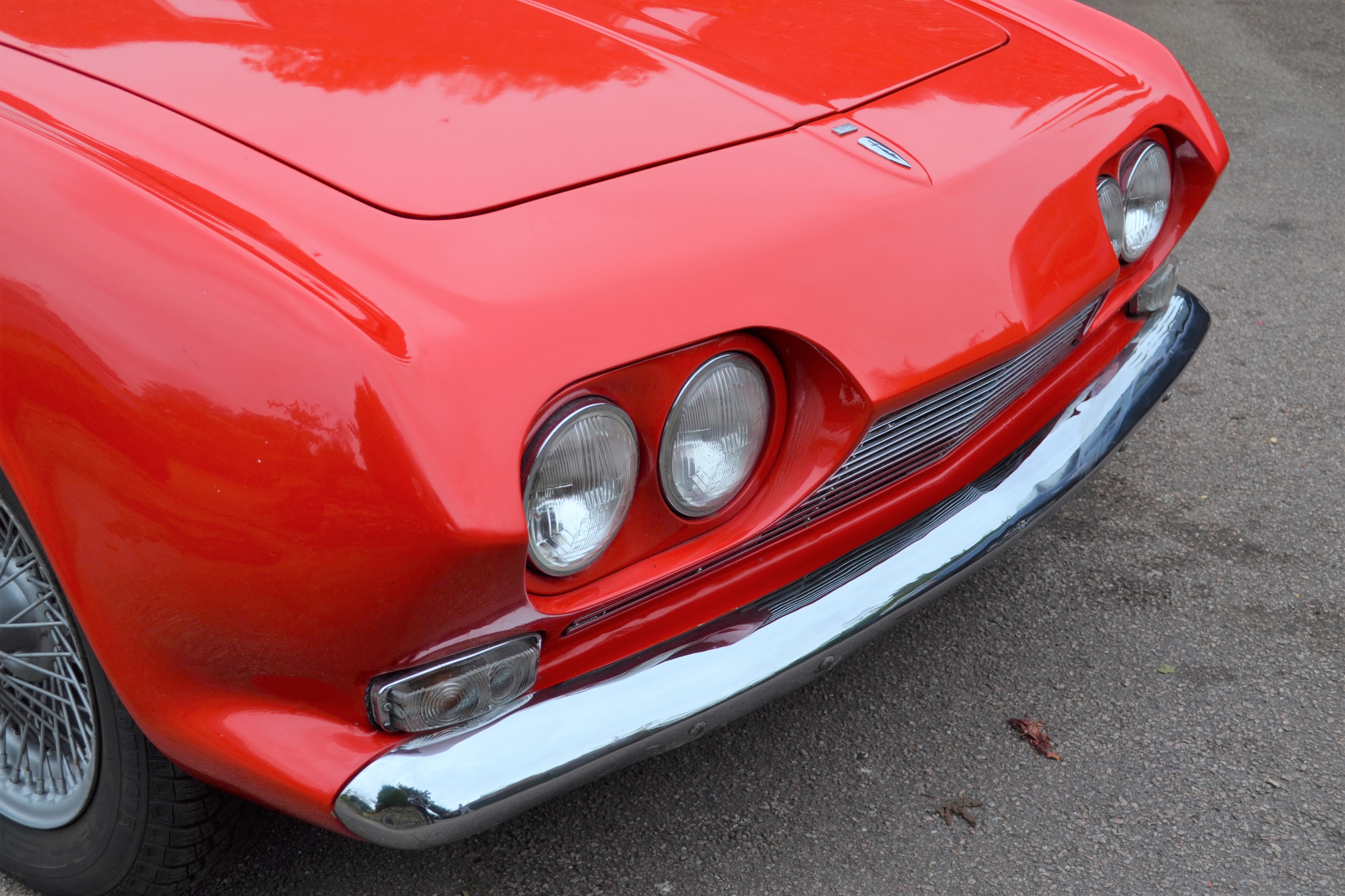 Lot 8 - 1966 Reliant Scimitar GT SE4