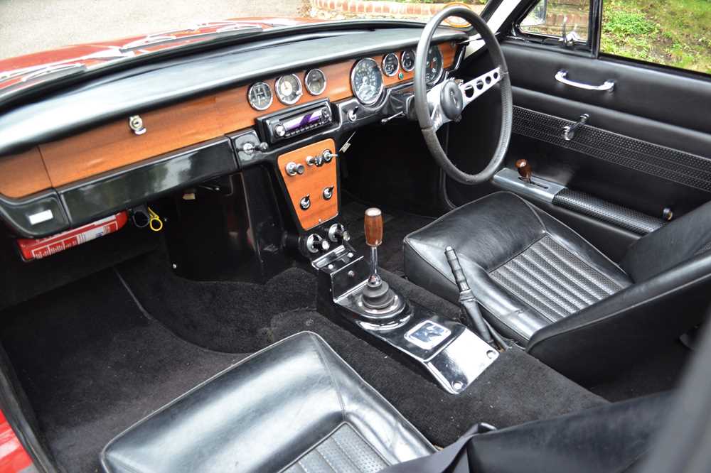 Lot 8 - 1966 Reliant Scimitar GT SE4