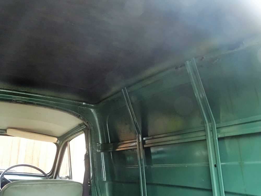 Lot 13 - 1970 Austin 6 CWT Van