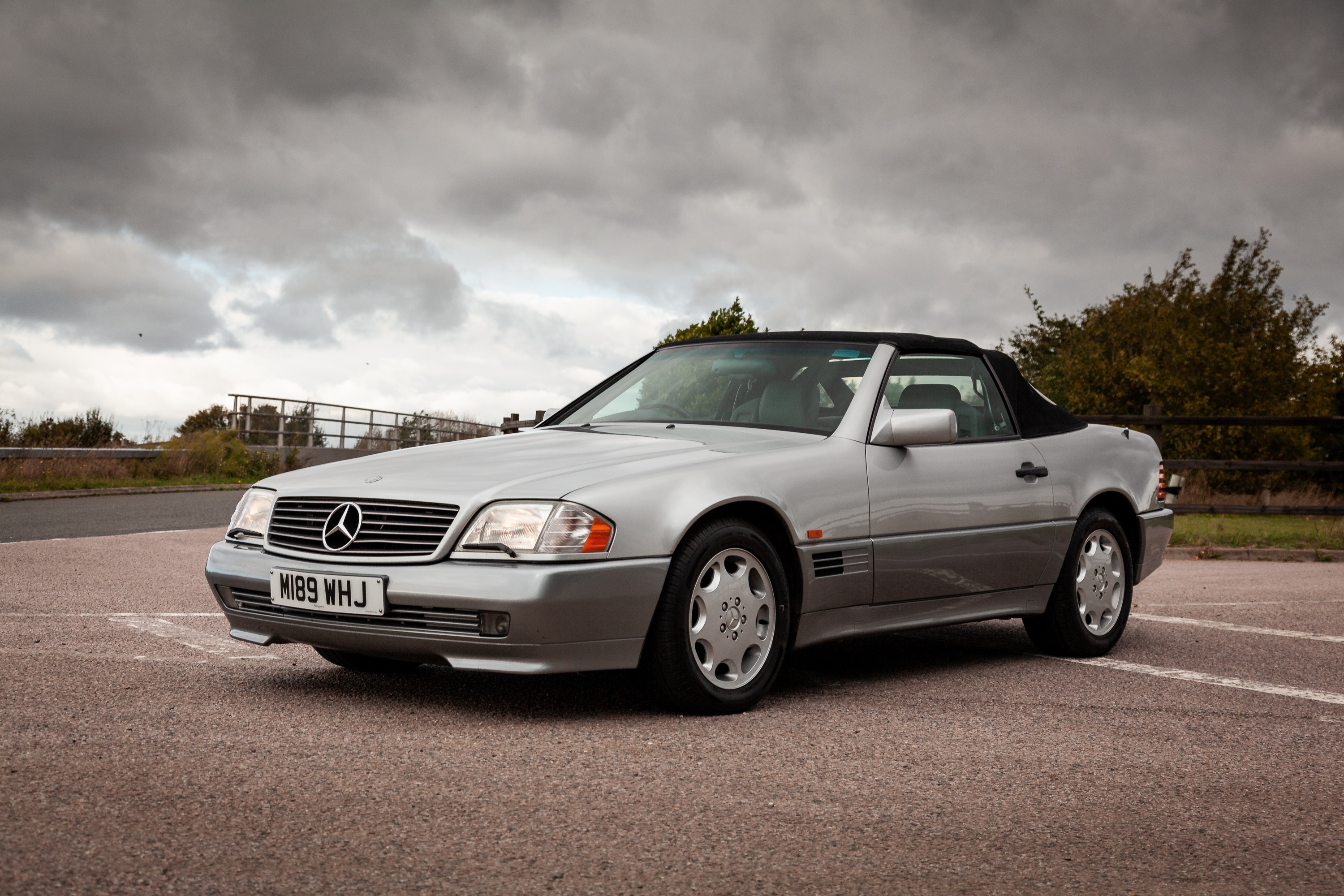 Lot 25 - 1995 Mercedes-Benz SL 500