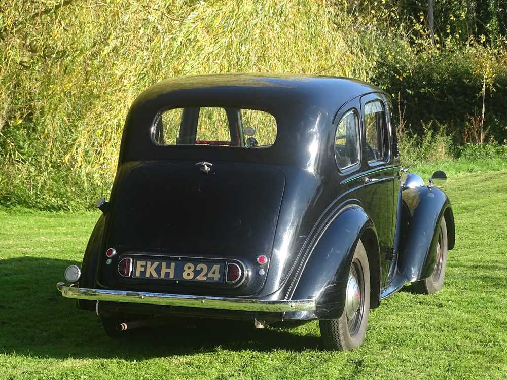 Lot 1 - 1939 Standard Flying 12