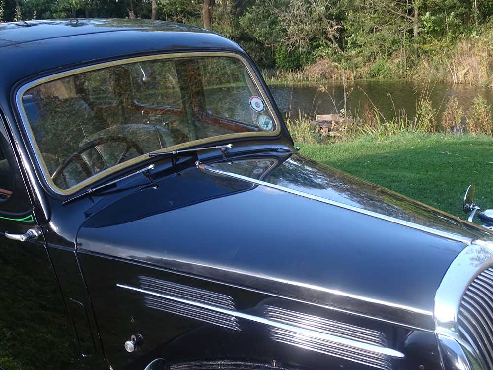 Lot 1 - 1939 Standard Flying 12