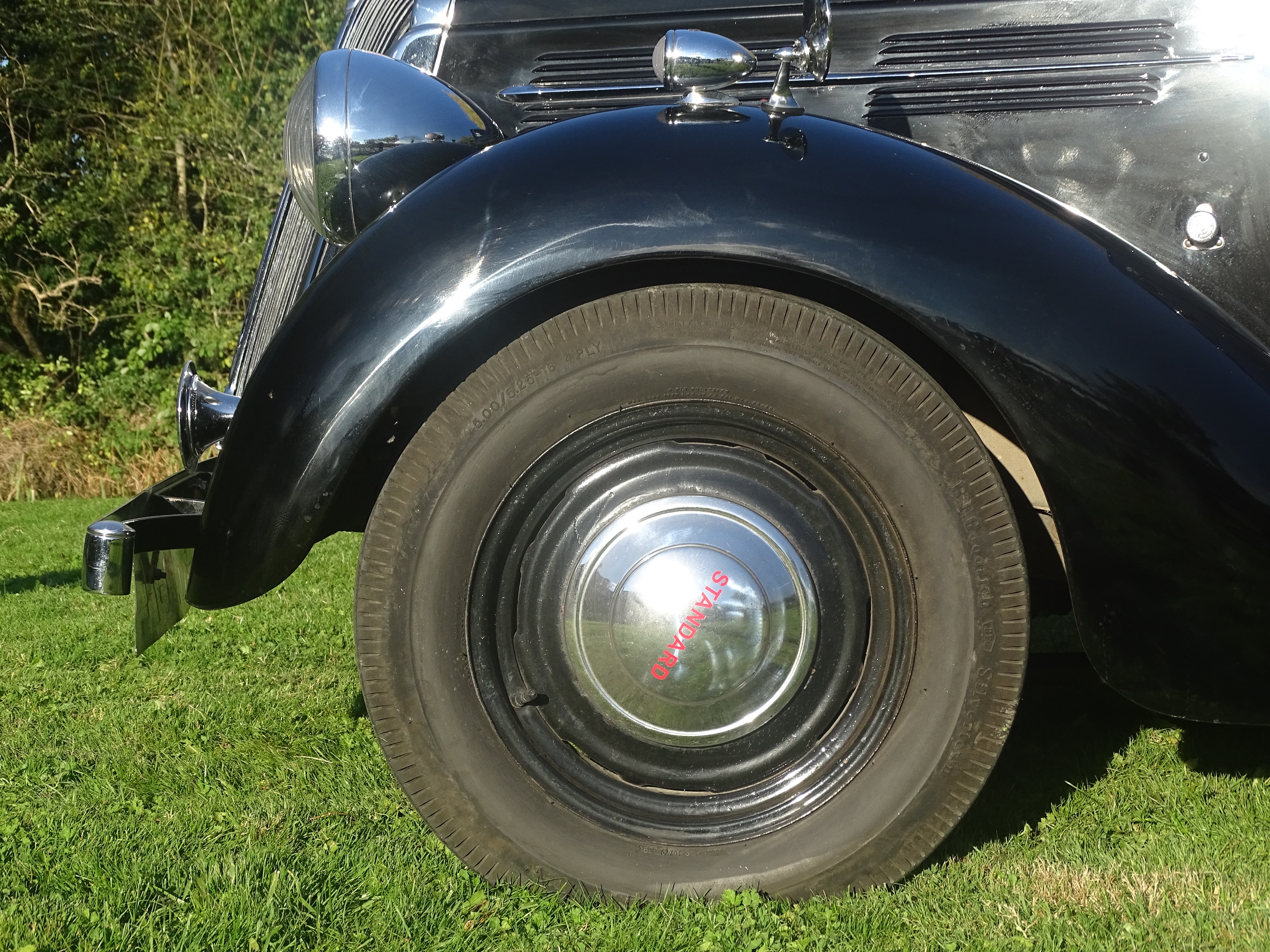 Lot 1 - 1939 Standard Flying 12