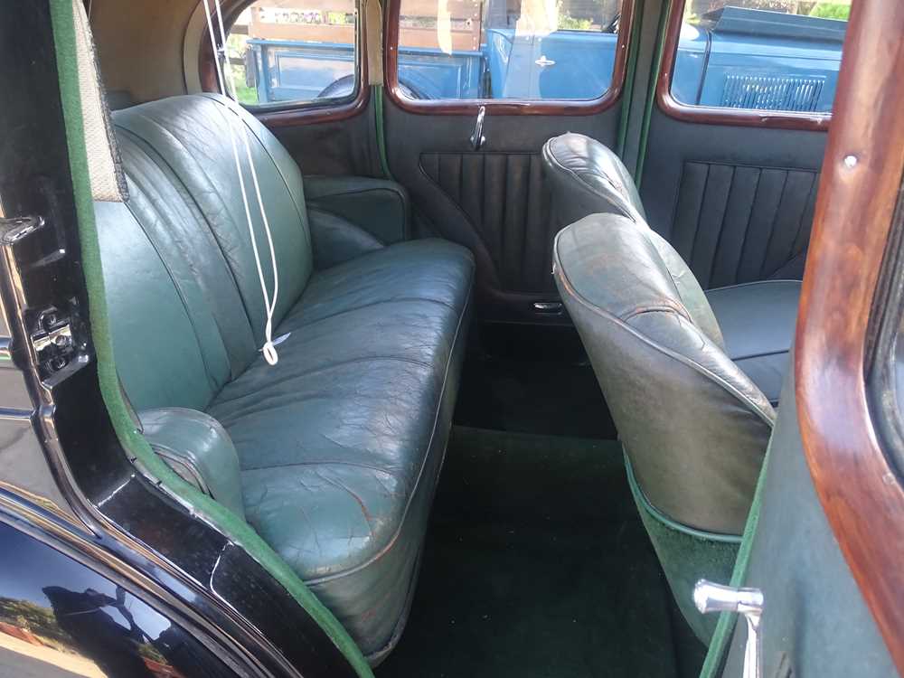 Lot 1 - 1939 Standard Flying 12