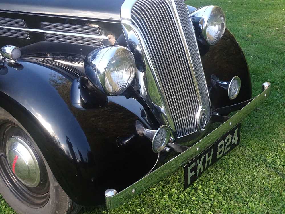 Lot 1 - 1939 Standard Flying 12