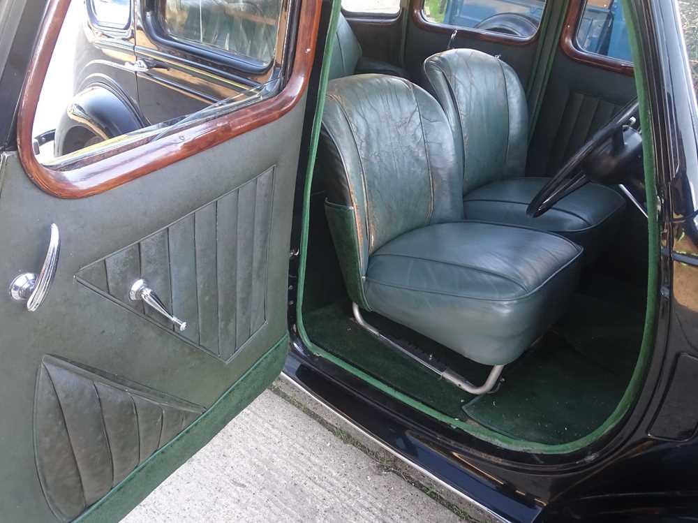 Lot 1 - 1939 Standard Flying 12