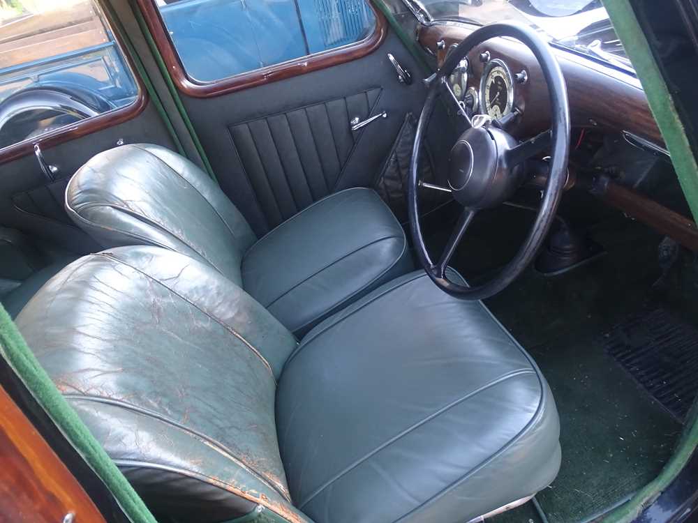 Lot 1 - 1939 Standard Flying 12