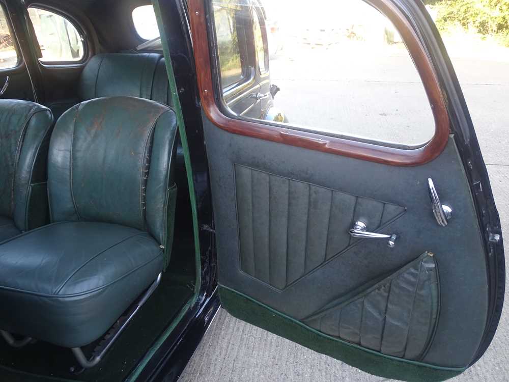 Lot 1 - 1939 Standard Flying 12