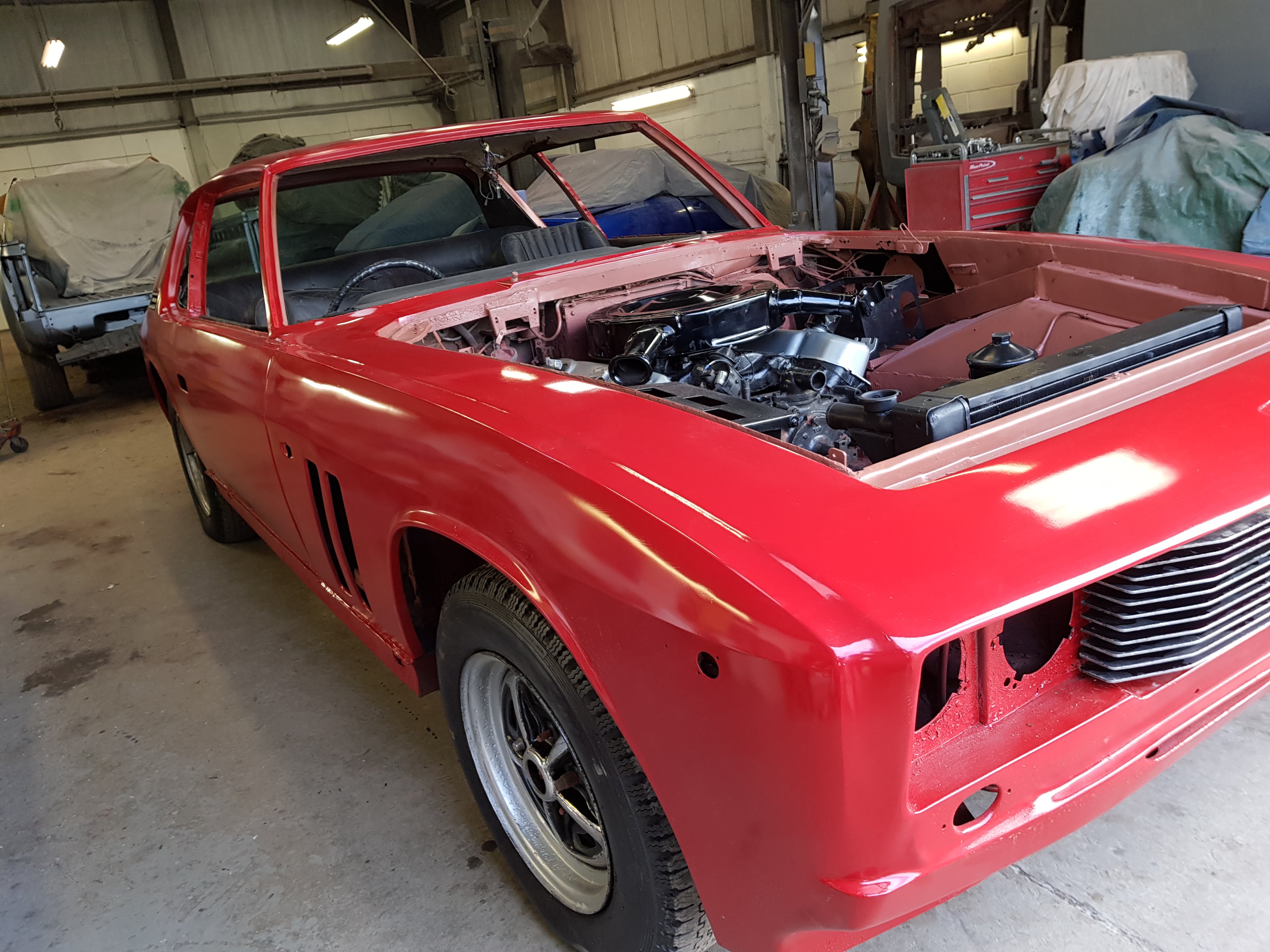 Lot 43 - 1970 Jensen FF II
