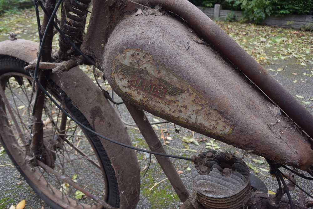 Lot 200 - c1950 James Autocycle