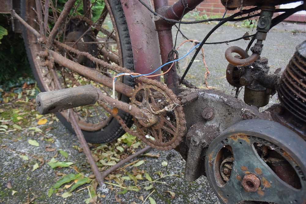 Lot 200 - c1950 James Autocycle