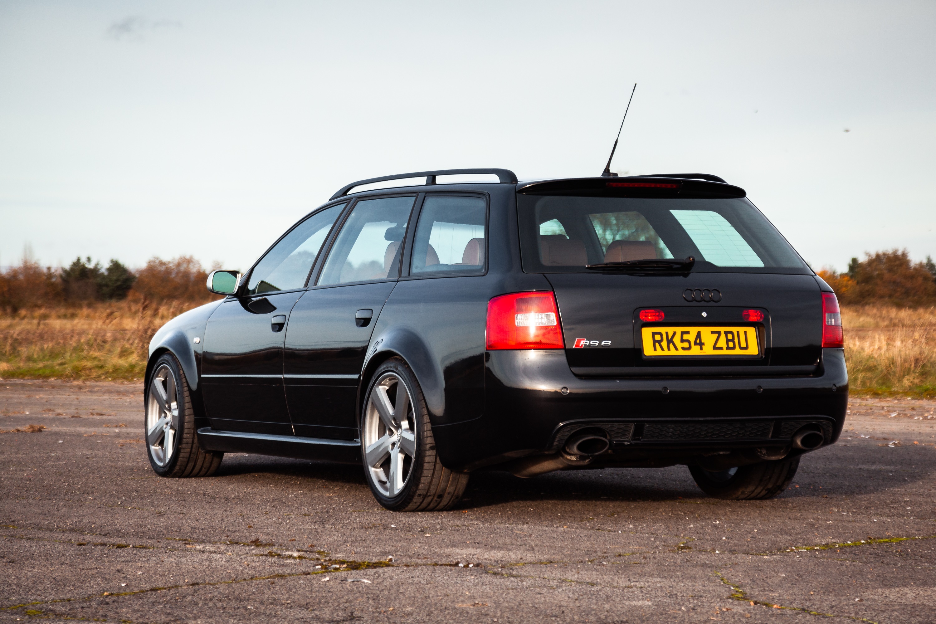 Lot 20 - 2004 Audi RS6 Quattro Plus