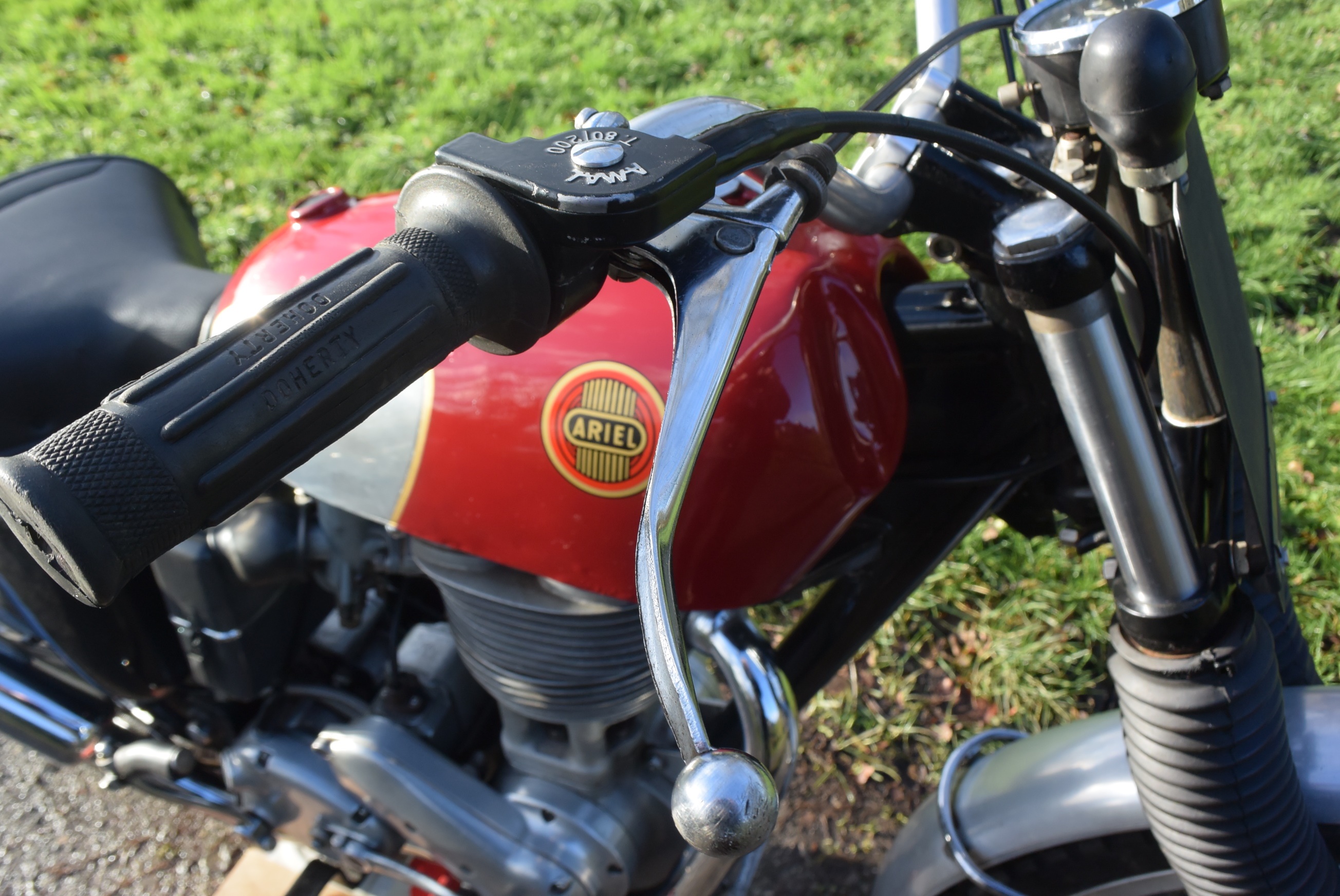 Lot 276 - 1958 Ariel HT5 Trials