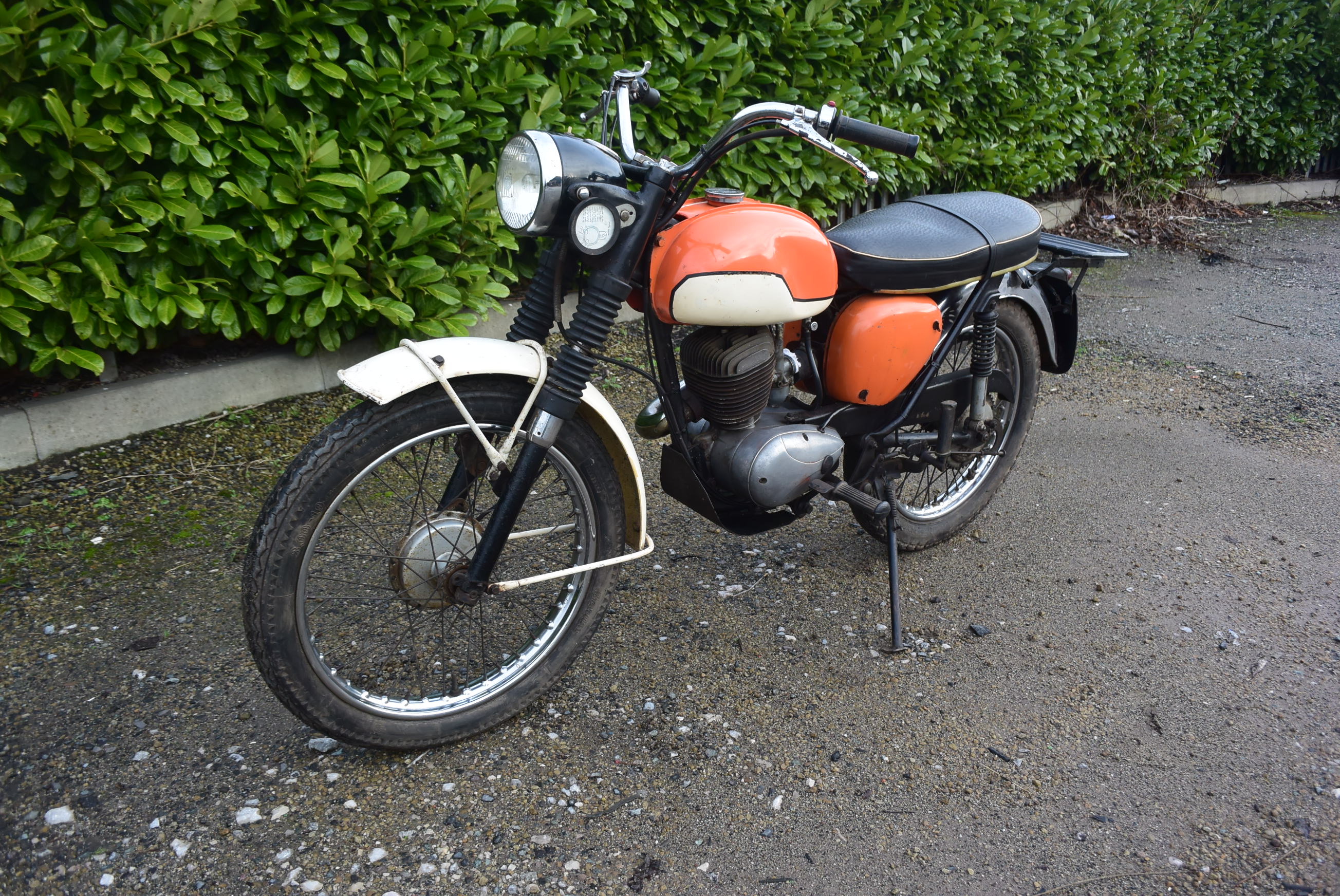 Lot 295 - 1970 BSA Bushman 175