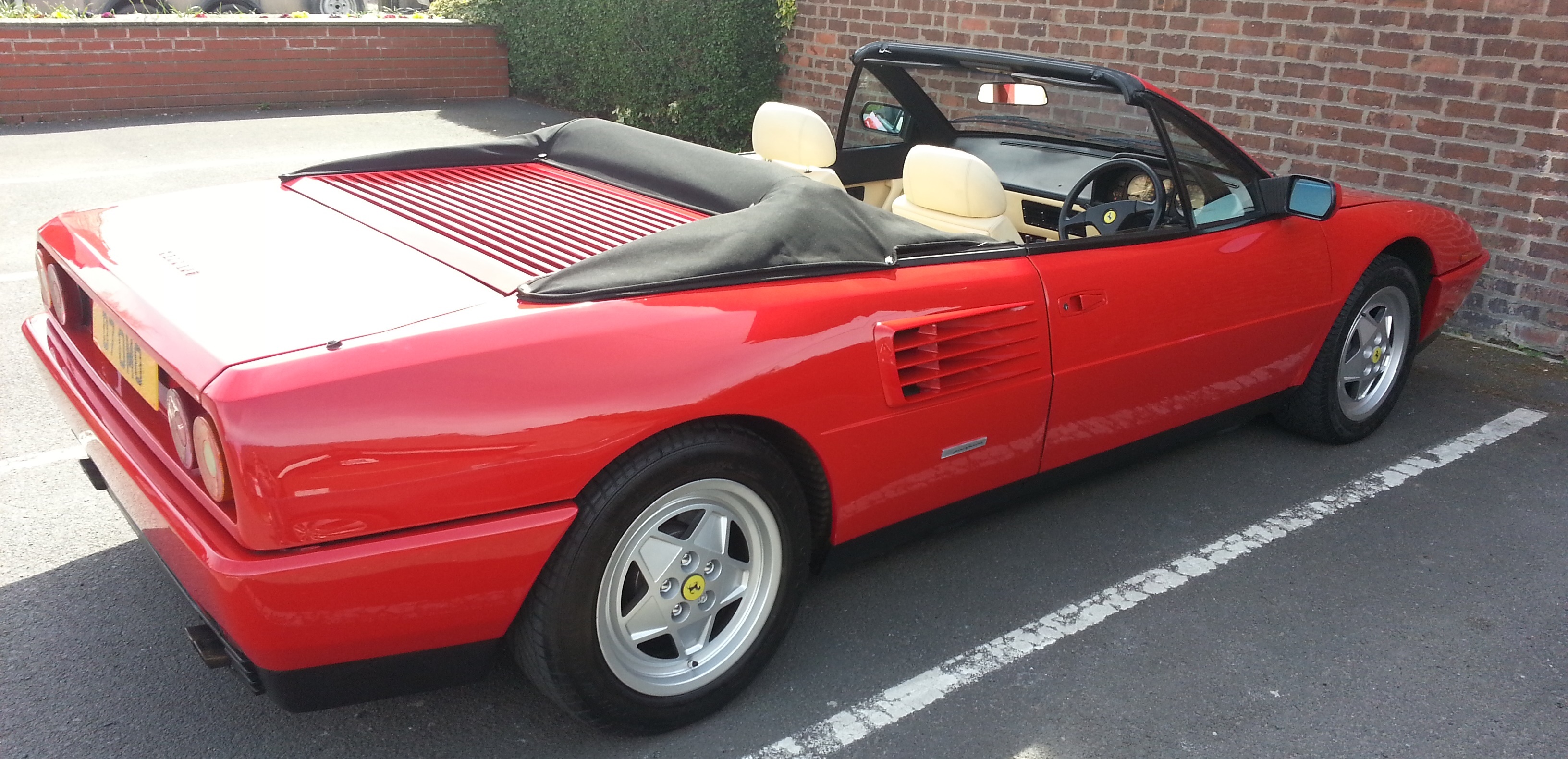 Lot 64 - 1990 Ferrari Mondial T Cabriolet