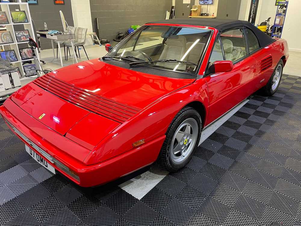 Lot 64 - 1990 Ferrari Mondial T Cabriolet