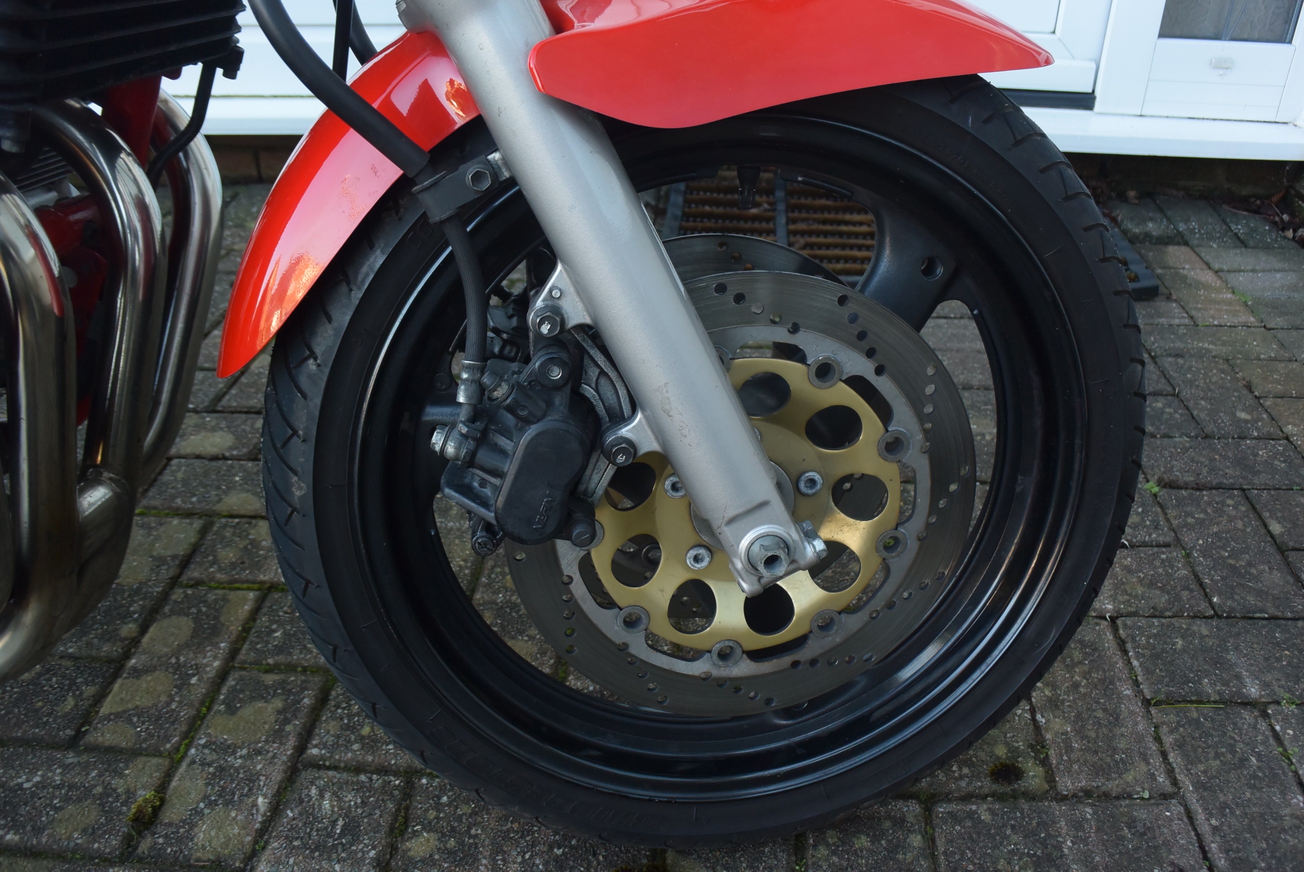 Lot 241 - 1995 Suzuki Bandit 600