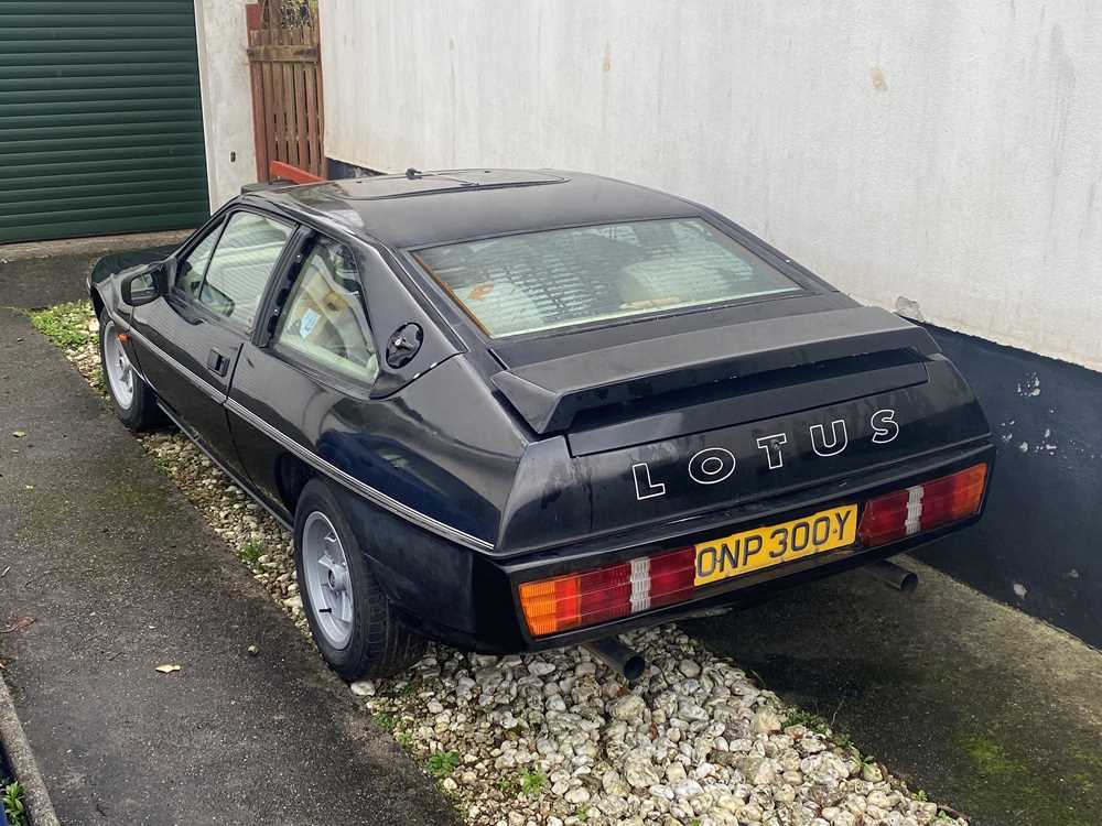 Lot 8 - 1982 Lotus Eclat Excel