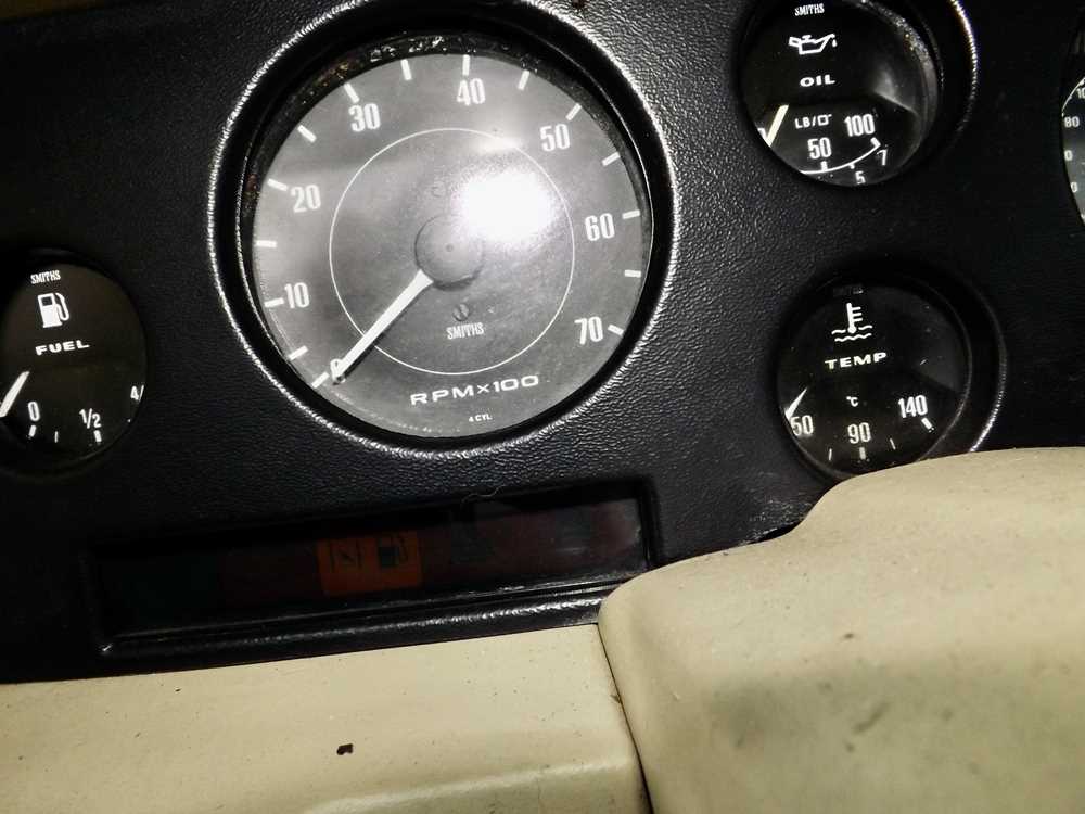 Lot 8 - 1982 Lotus Eclat Excel