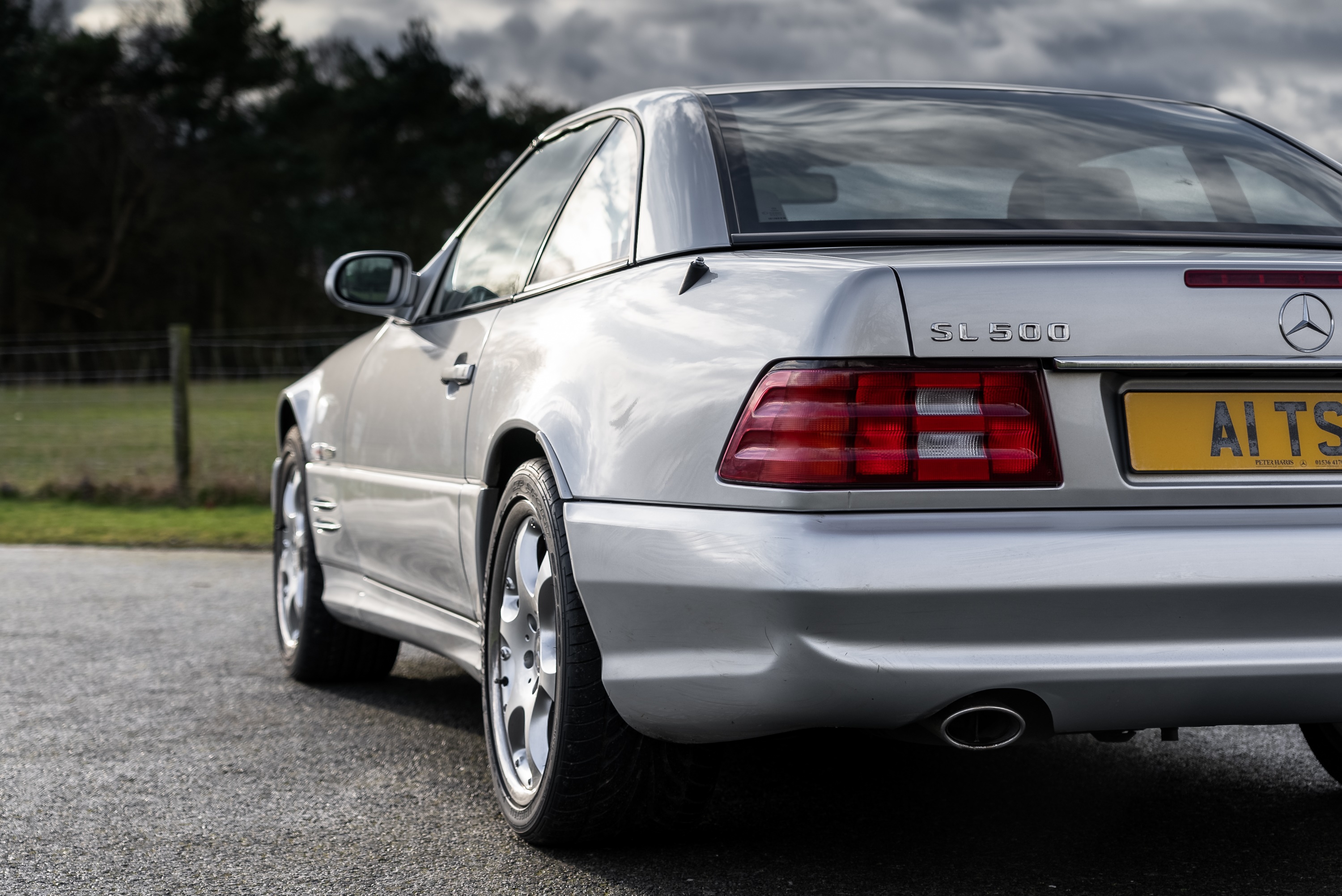 Lot 19 - 2001 Mercedes-Benz SL500 'Silver Arrow'