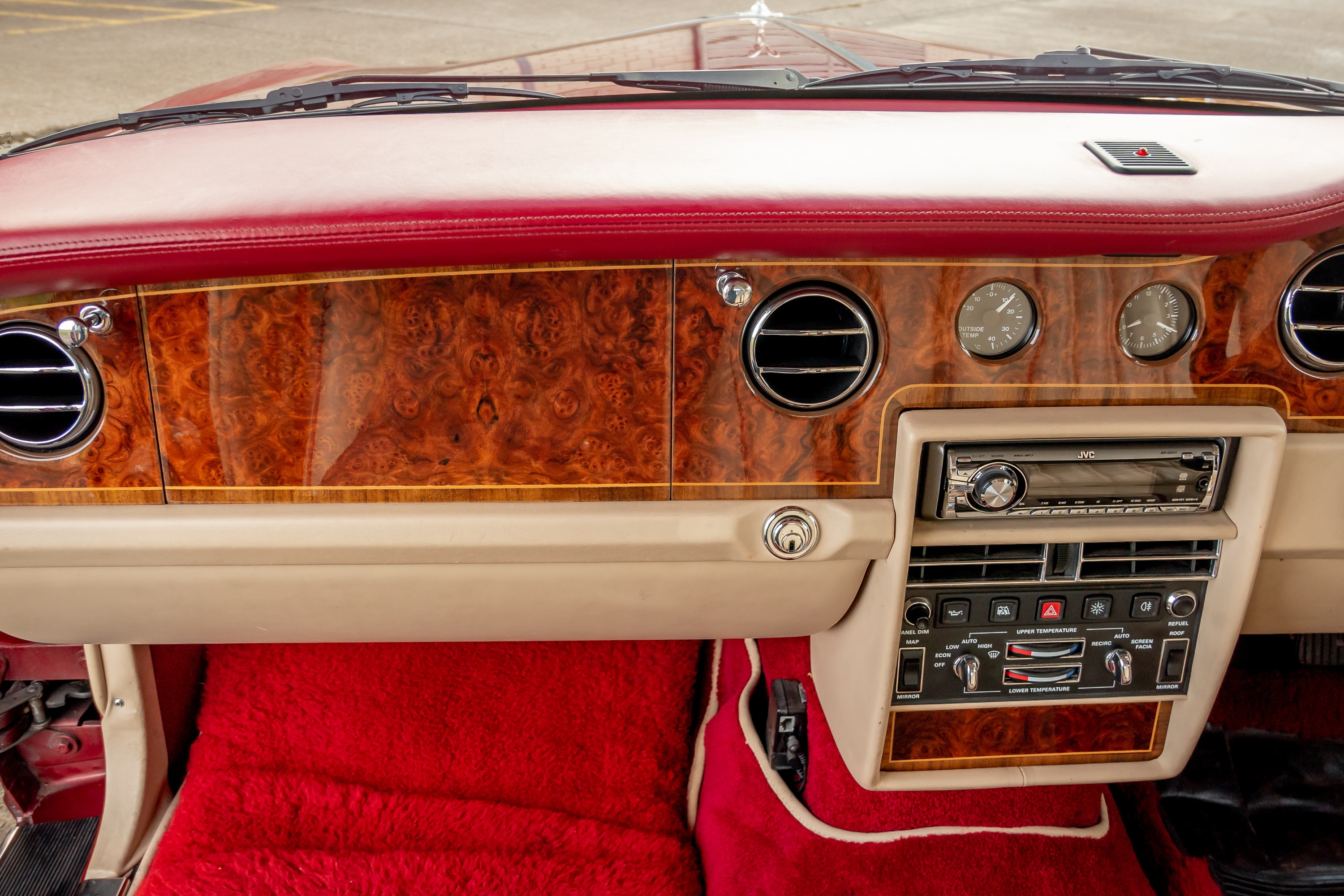 Lot 53 - 1995 Rolls-Royce Silver Spirit III