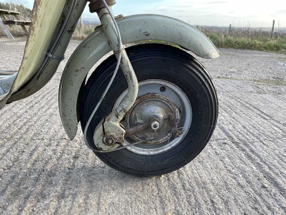 Lot 117 - 1953 Lambretta Model E
