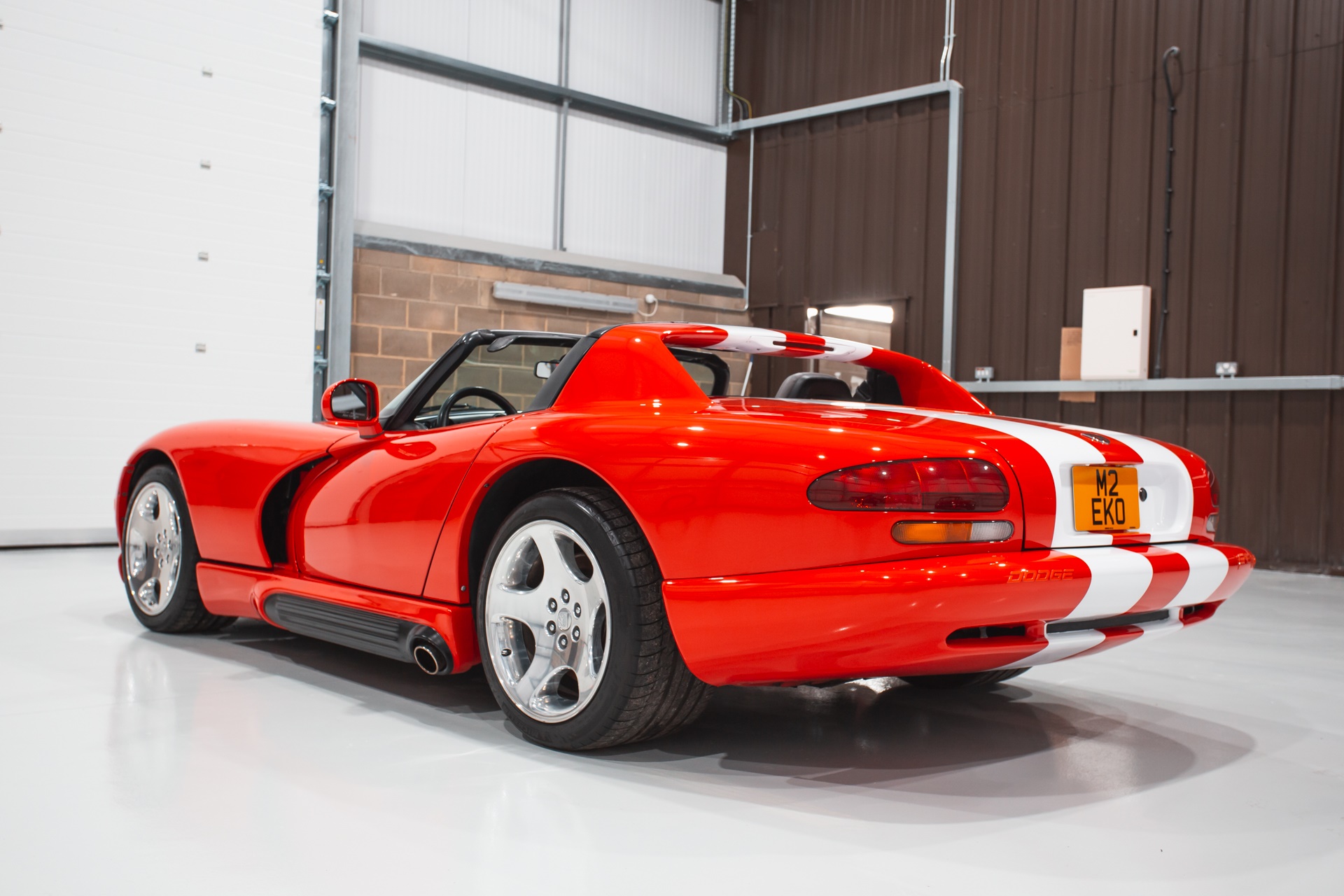 Lot 100 - 1995 Dodge Viper RT/10 Roadster