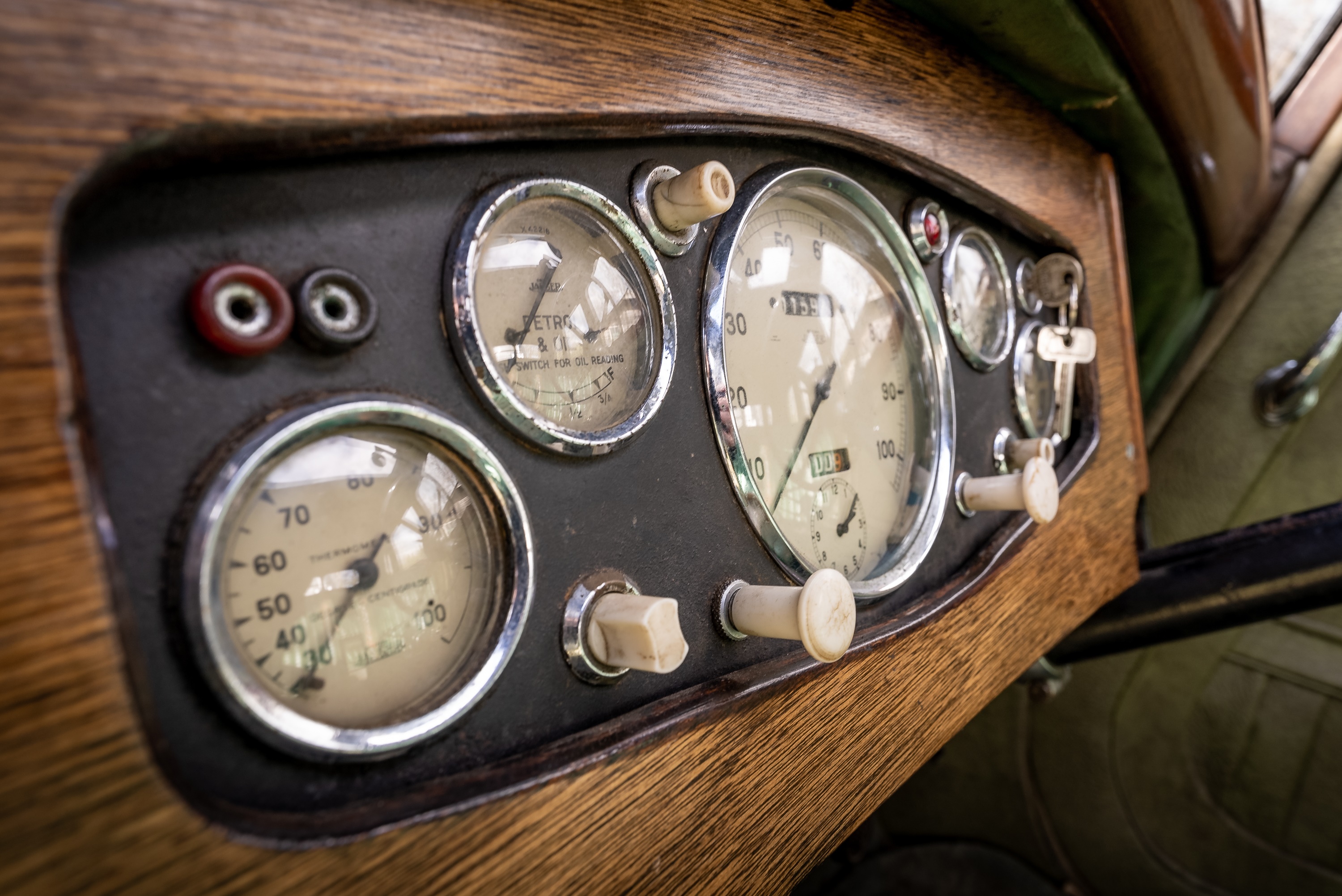 Lot 65 - 1936 Riley 15/6 Adelphi Saloon