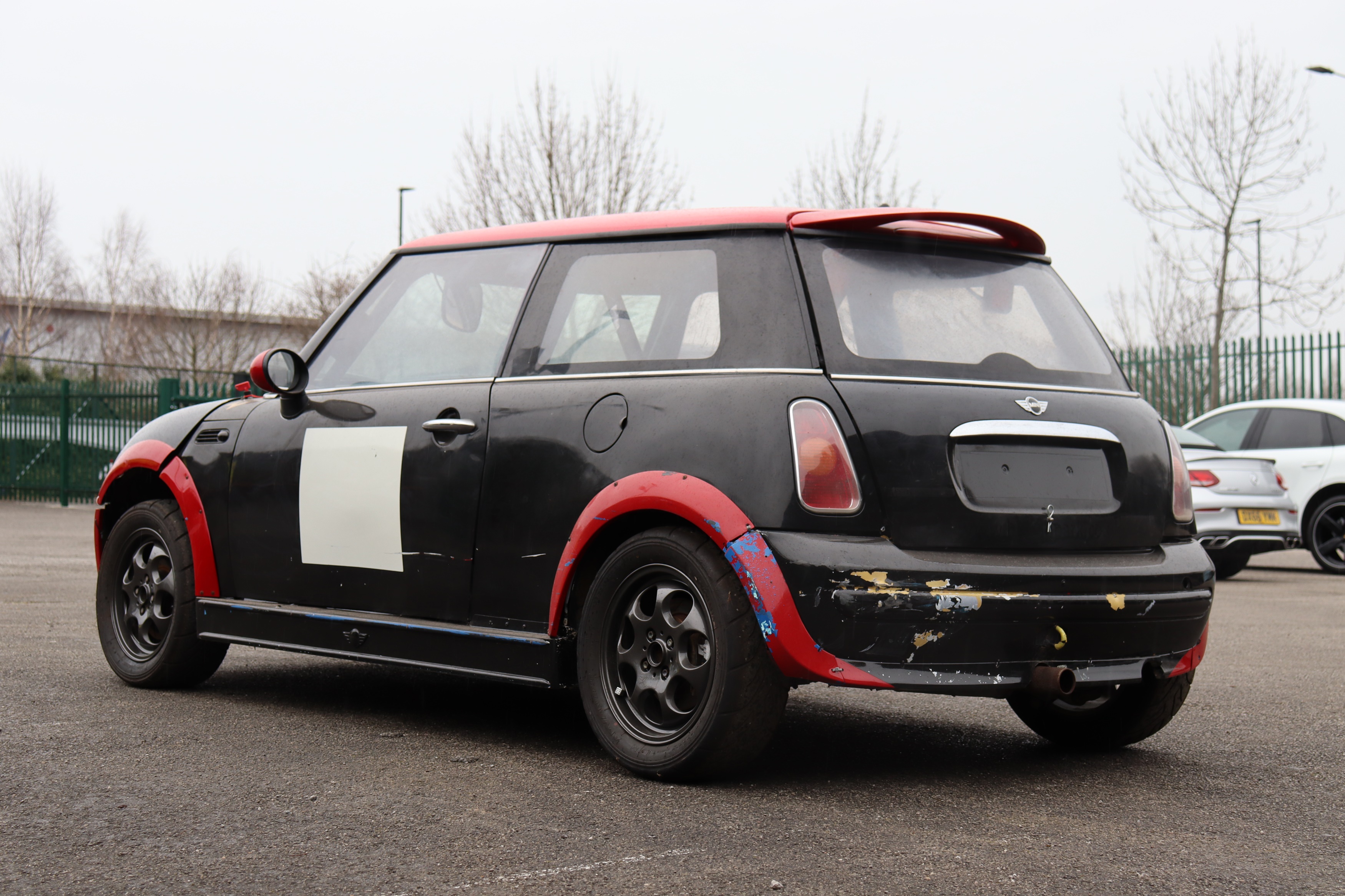 Lot 8 - 2002 Mini Cooper Rallycross
